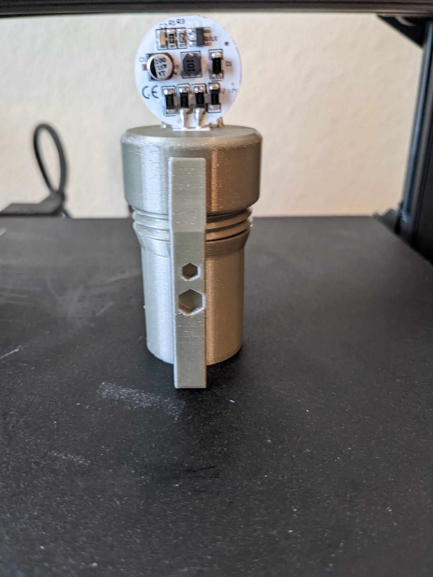 Project Box / Container with Clip by Bruneau00 | Download free STL ...