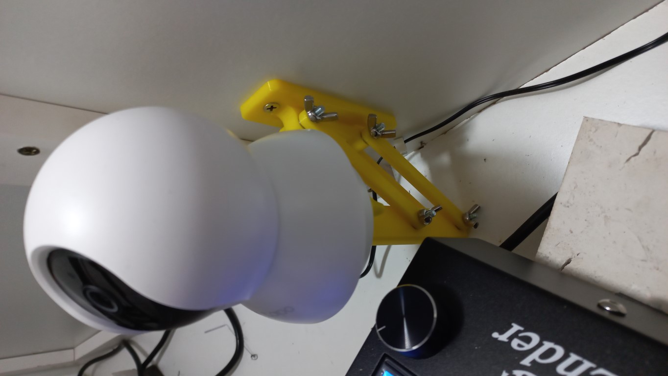Tapo C200 Camera Mount - Articulating by Lannix 3D | Download free STL ...
