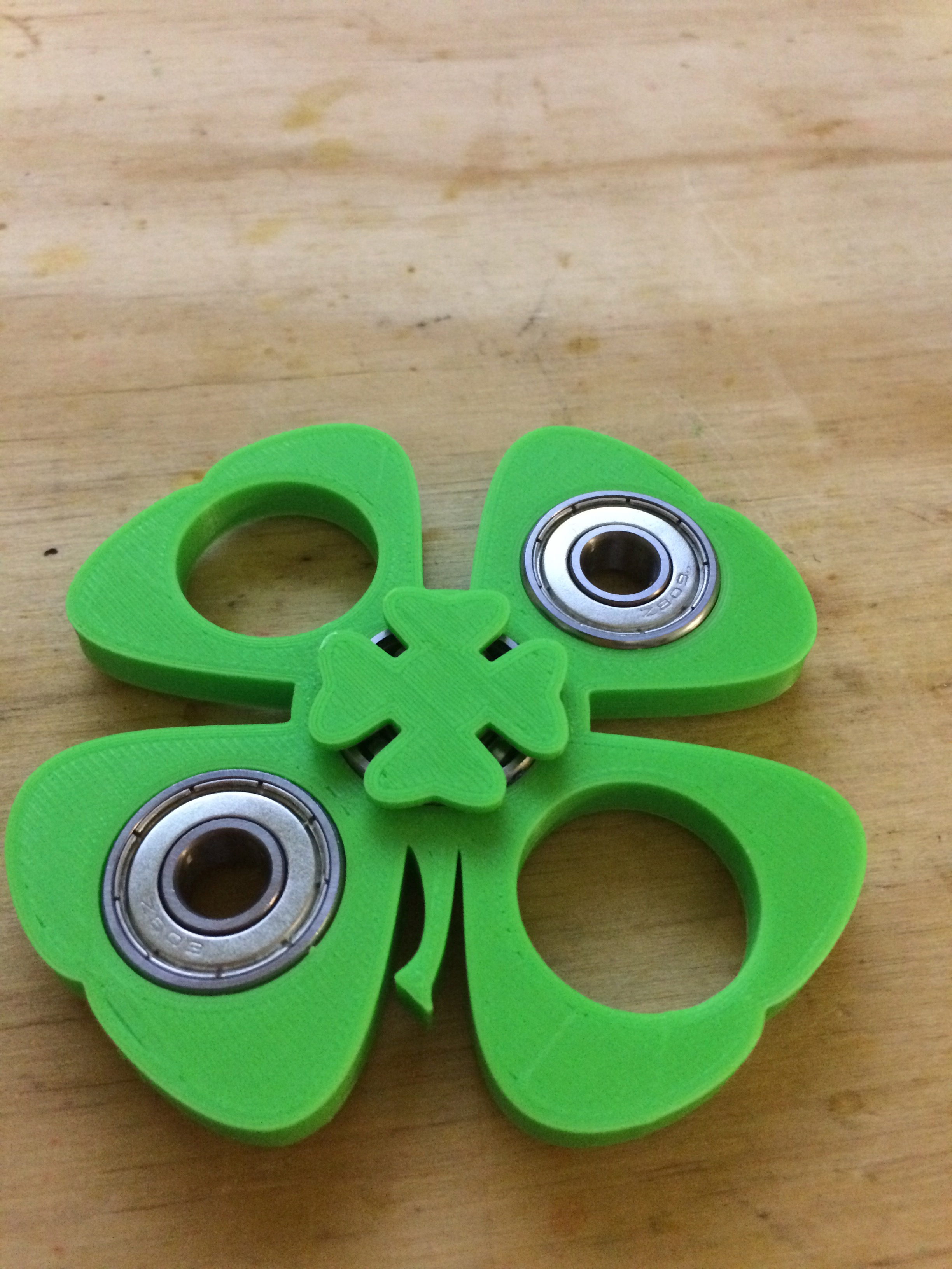 Four Leaf Clover Finger pads for fidget spinners by Thomllama ...