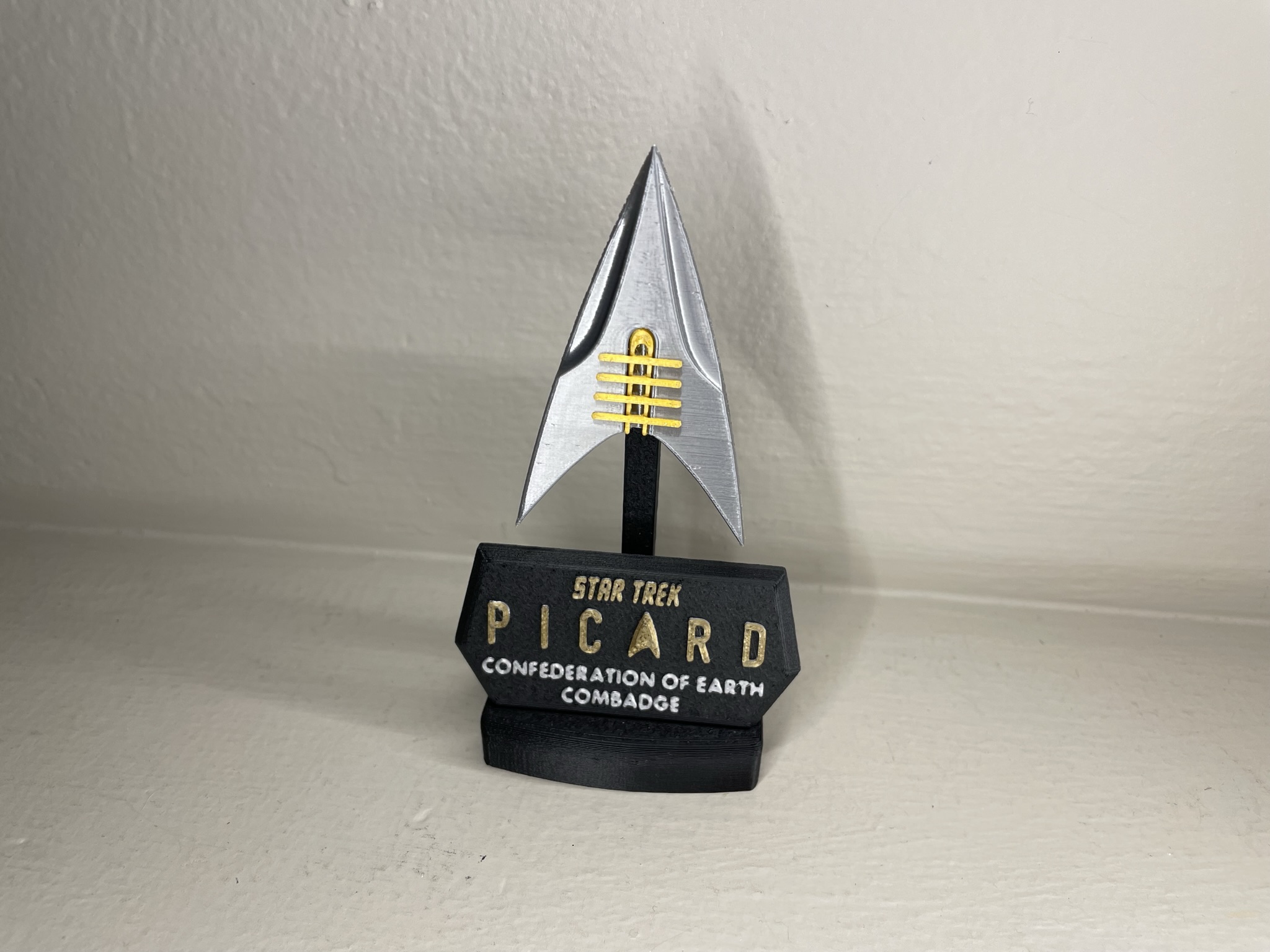 Star Trek: Picard Confederation Combadge by 𝗨𝗻𝗶𝗺𝗮𝘁𝗿𝗶𝘅𝗥𝗲𝗱🪐🌠 | Download ...
