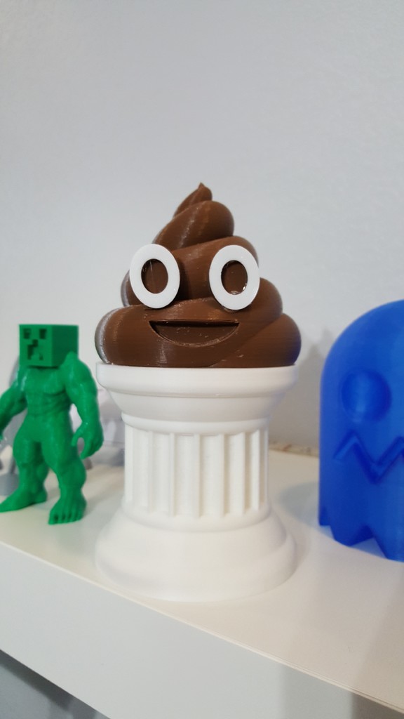 Poop Emoji Trophy With Eye Rings por Fun King 3D | Descargar modelo STL ...