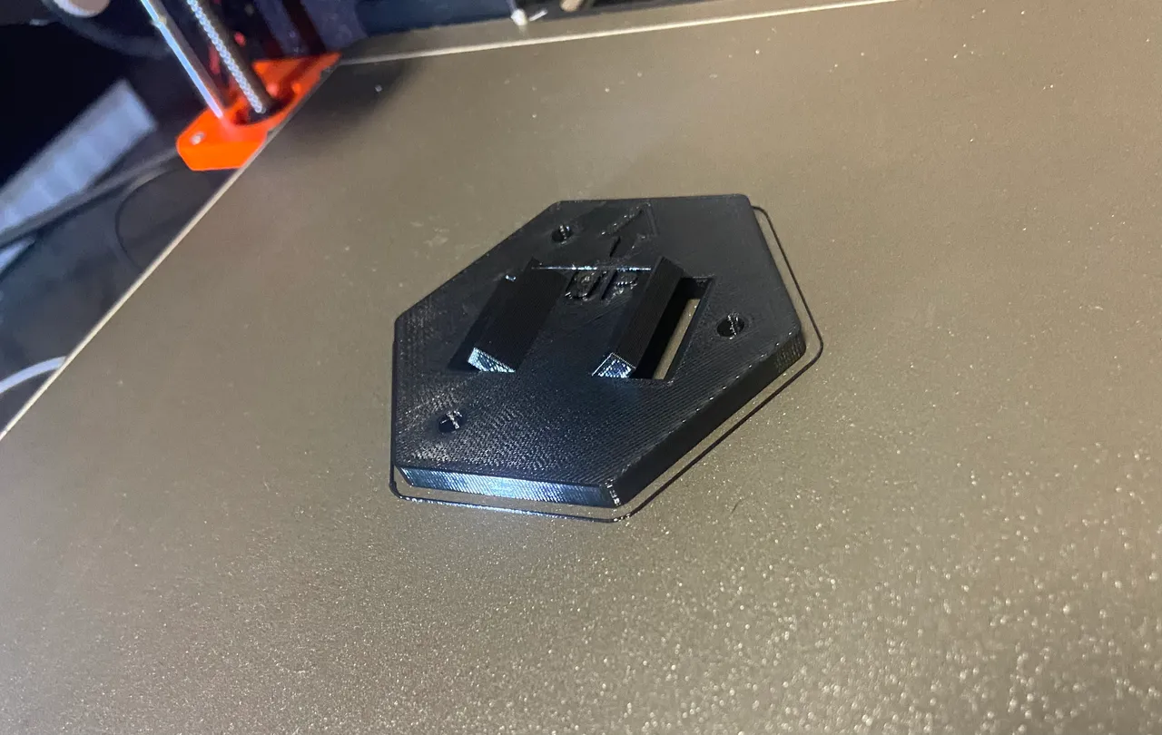 Amcrest Camera Pole Mount by dl33t | Download free STL model ...