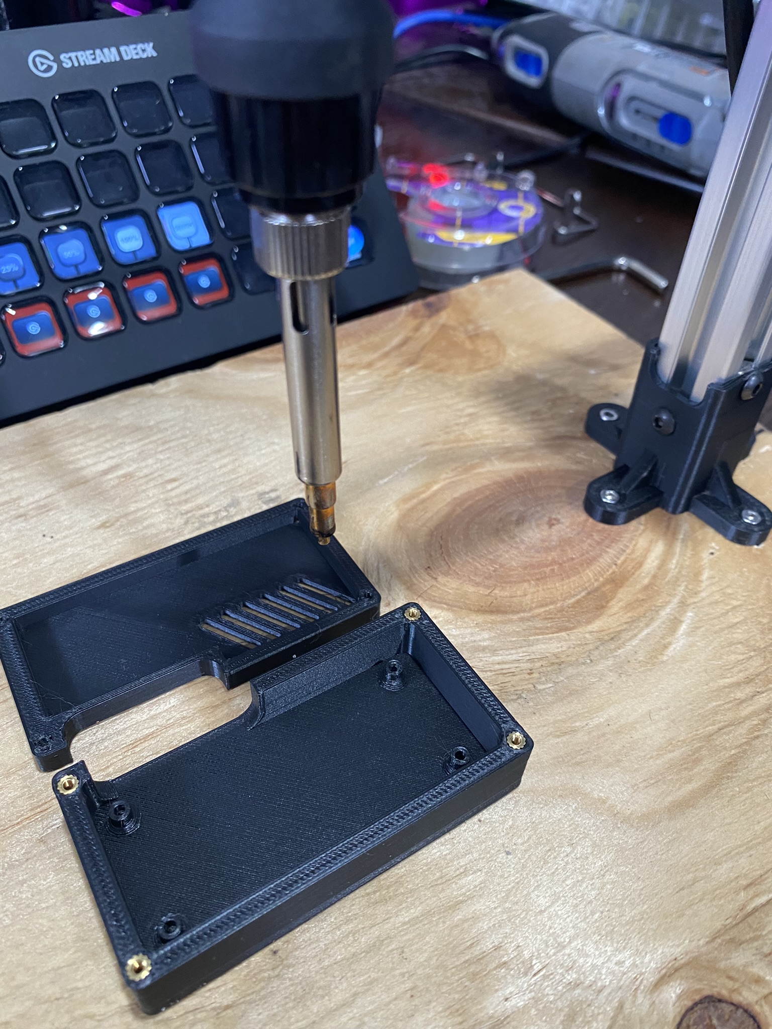 Pi Zero2 W Magnetic Case Octoprint by hghsdave | Download free STL ...