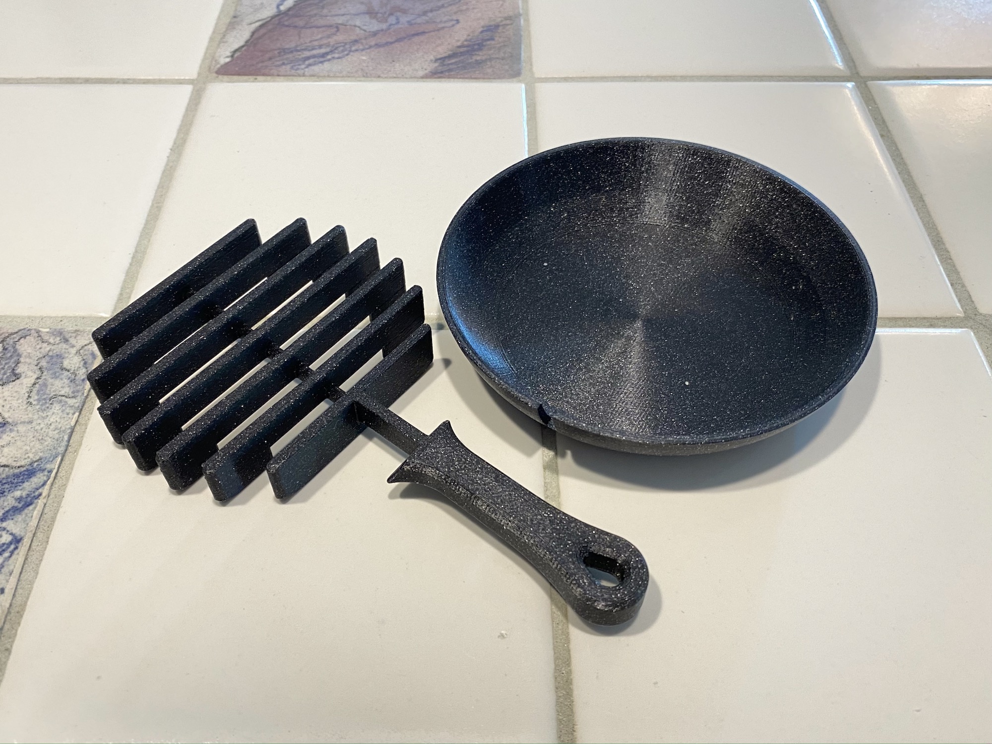 Frying Pan Soap Dish by lytta | Download free STL model | Printables.com