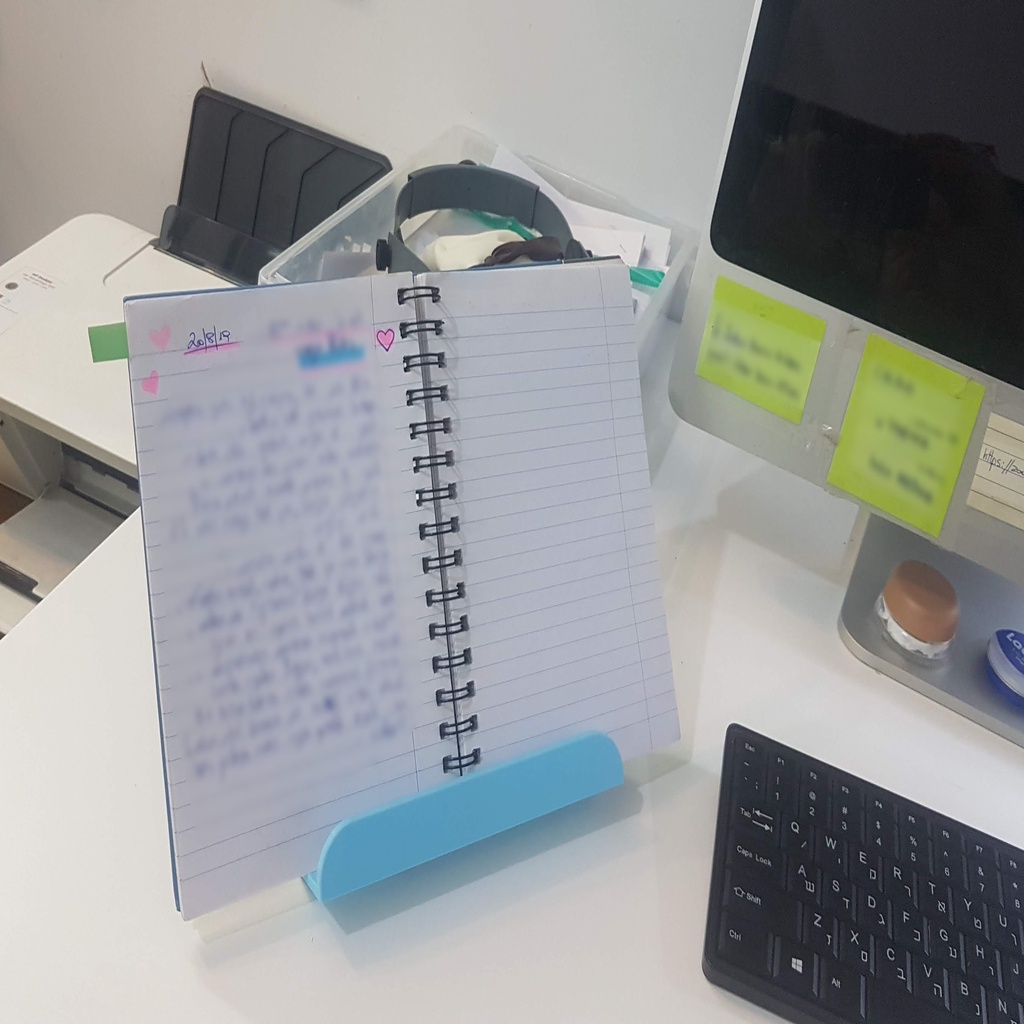 Book stand by rubenzilzer | Download free STL model | Printables.com