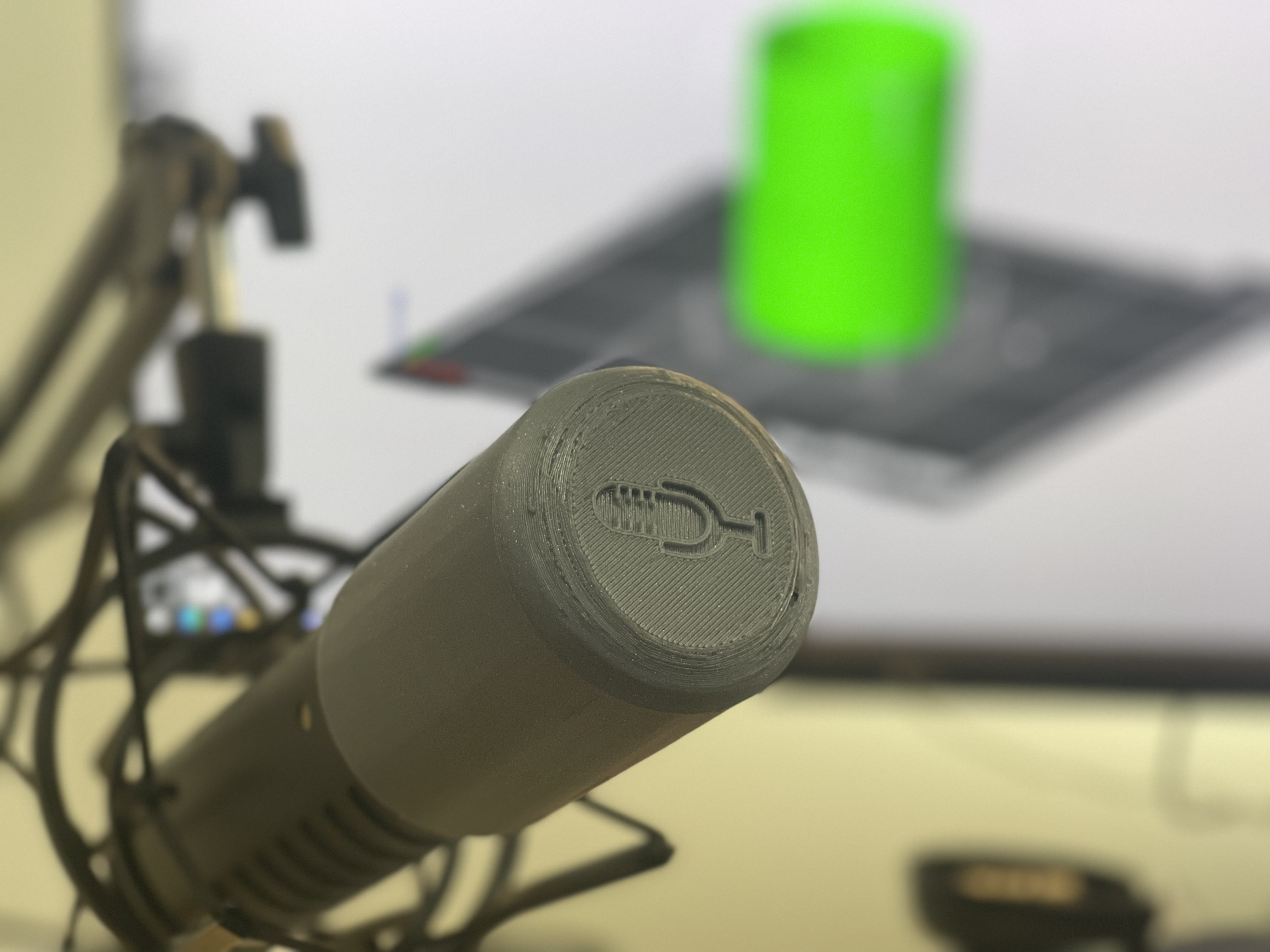 RODE Procaster Microphone dust cover by sjdclrk | Download free STL ...