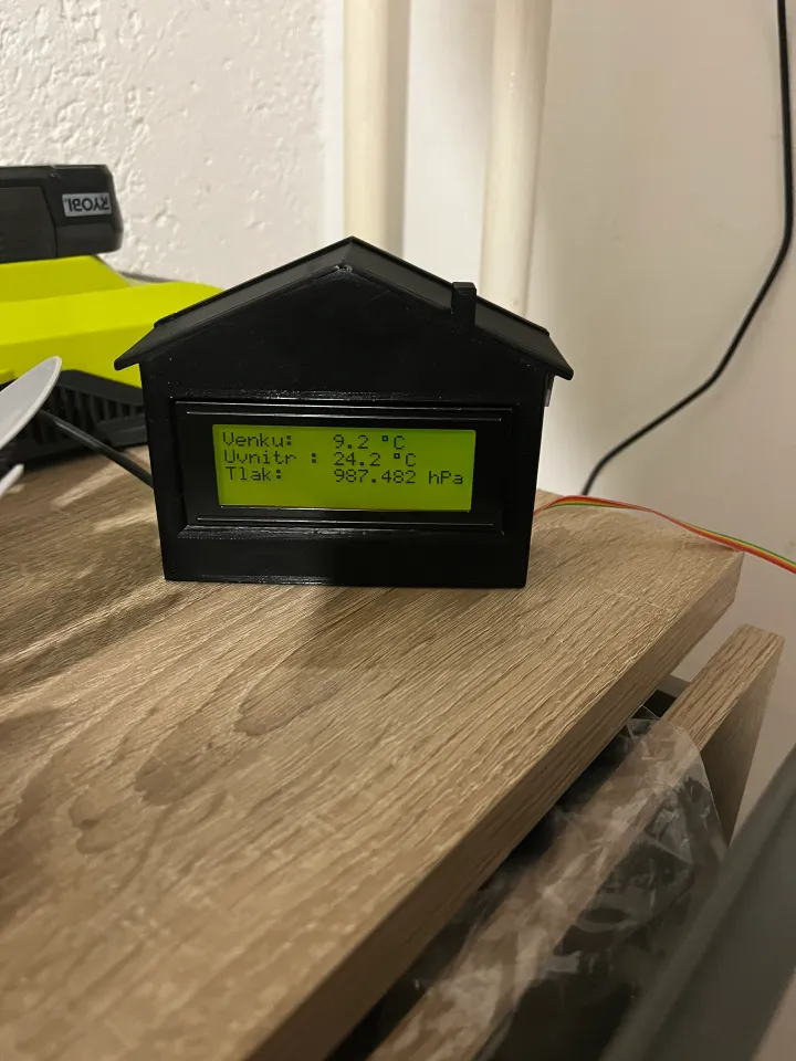 LCD 2004 case - House by Pprk31 | Download free STL model | Printables.com