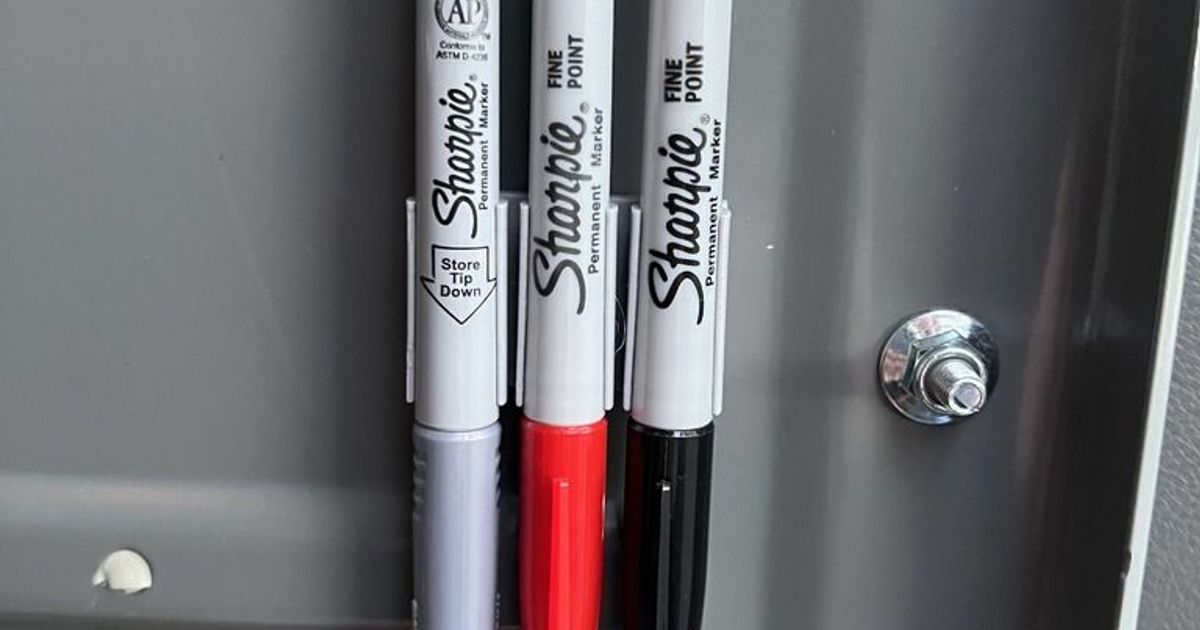 Magnetic Sharpie mount by chris | Download free STL model | Printables.com