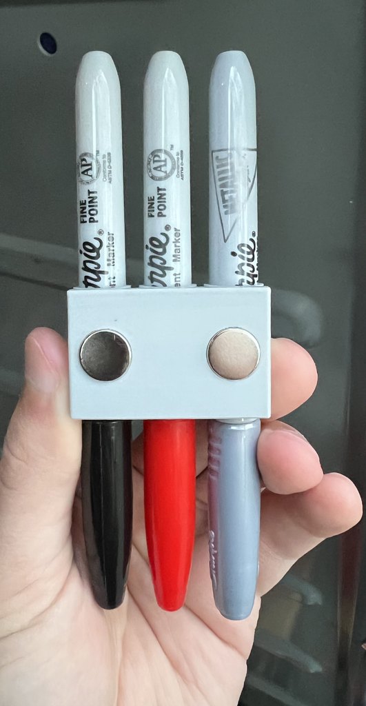 Magnetic Sharpie mount by chris | Download free STL model | Printables.com