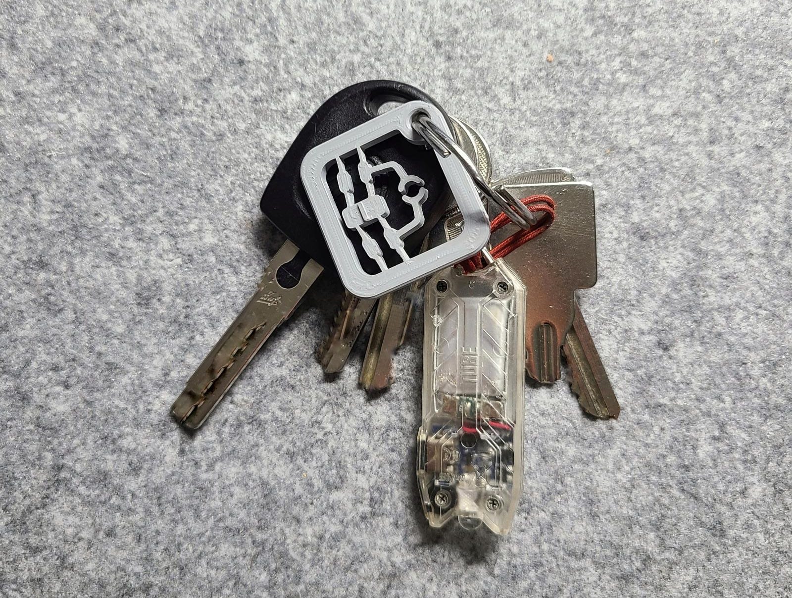 Bistable Compliant Keychain Gripper by FabianVeile | Download free STL ...
