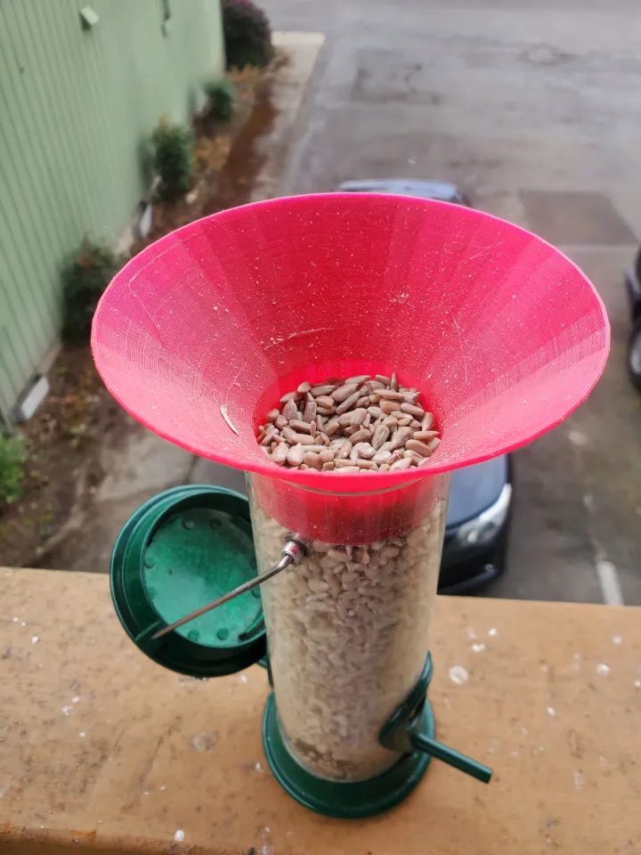Bird feeder funnel by Eclipse522 | Download free STL model | Printables.com
