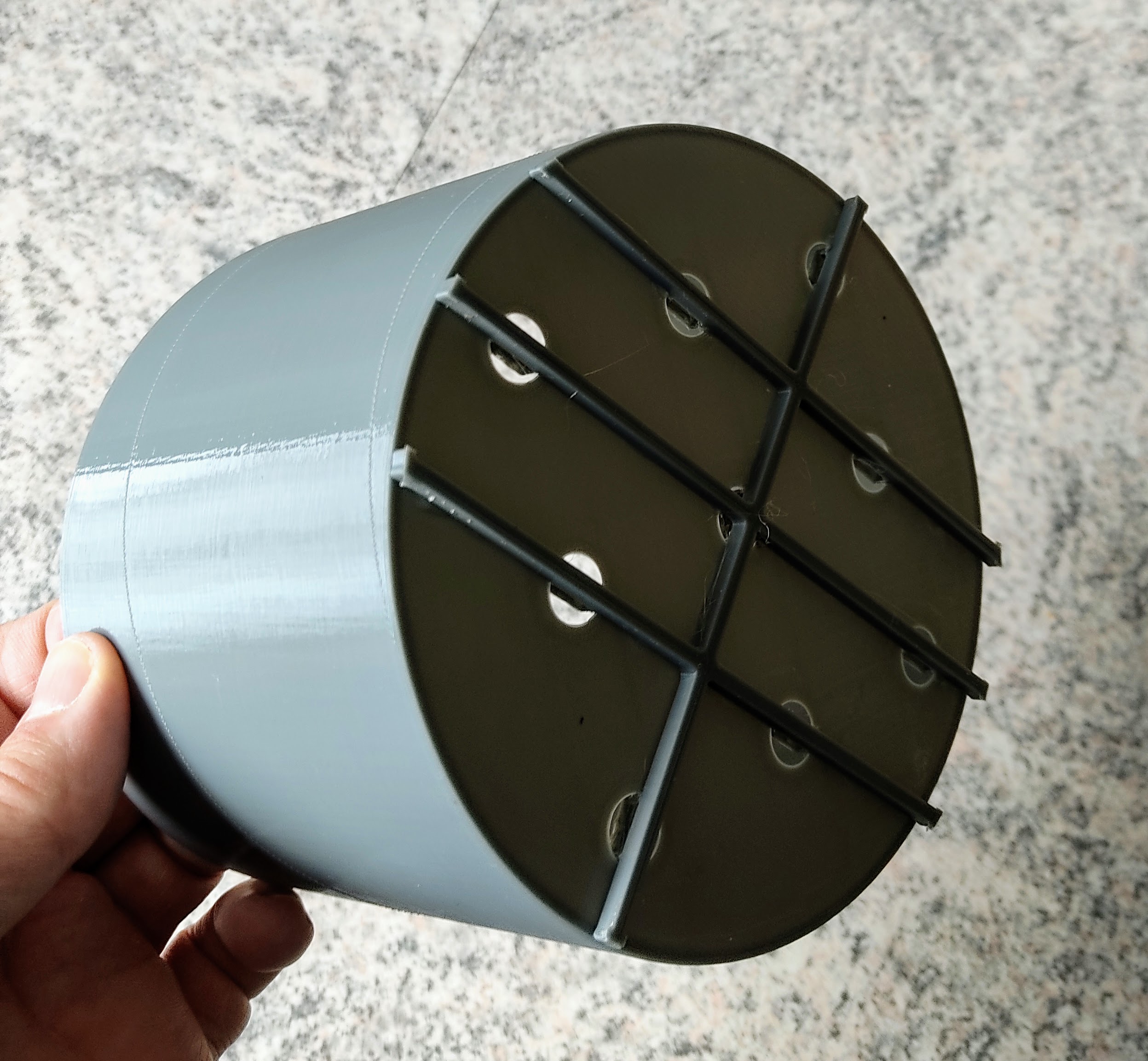 Quick and easy inner plant pot with 14 cm diamenter and 10 cm height by ...