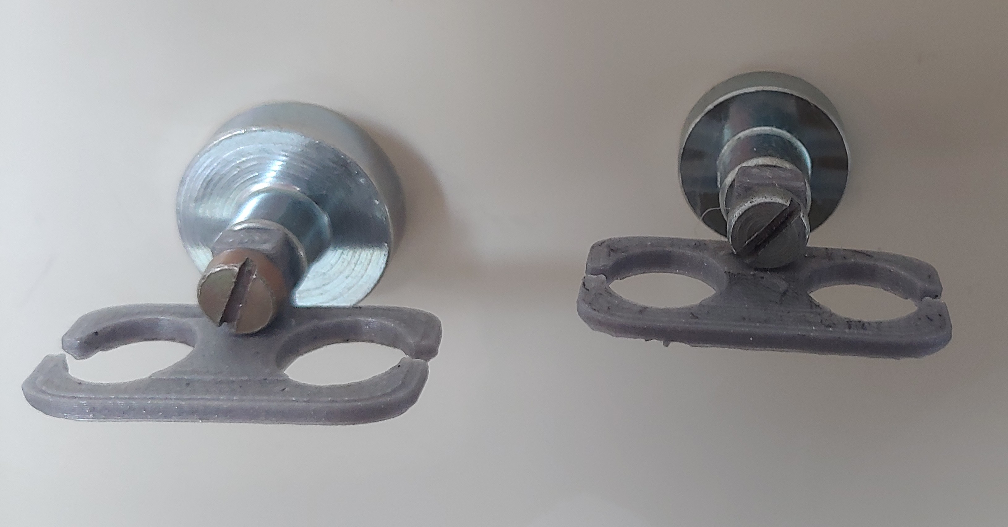 Screw Magnet Pen Holder par golem | Téléchargez gratuitement un modèle ...