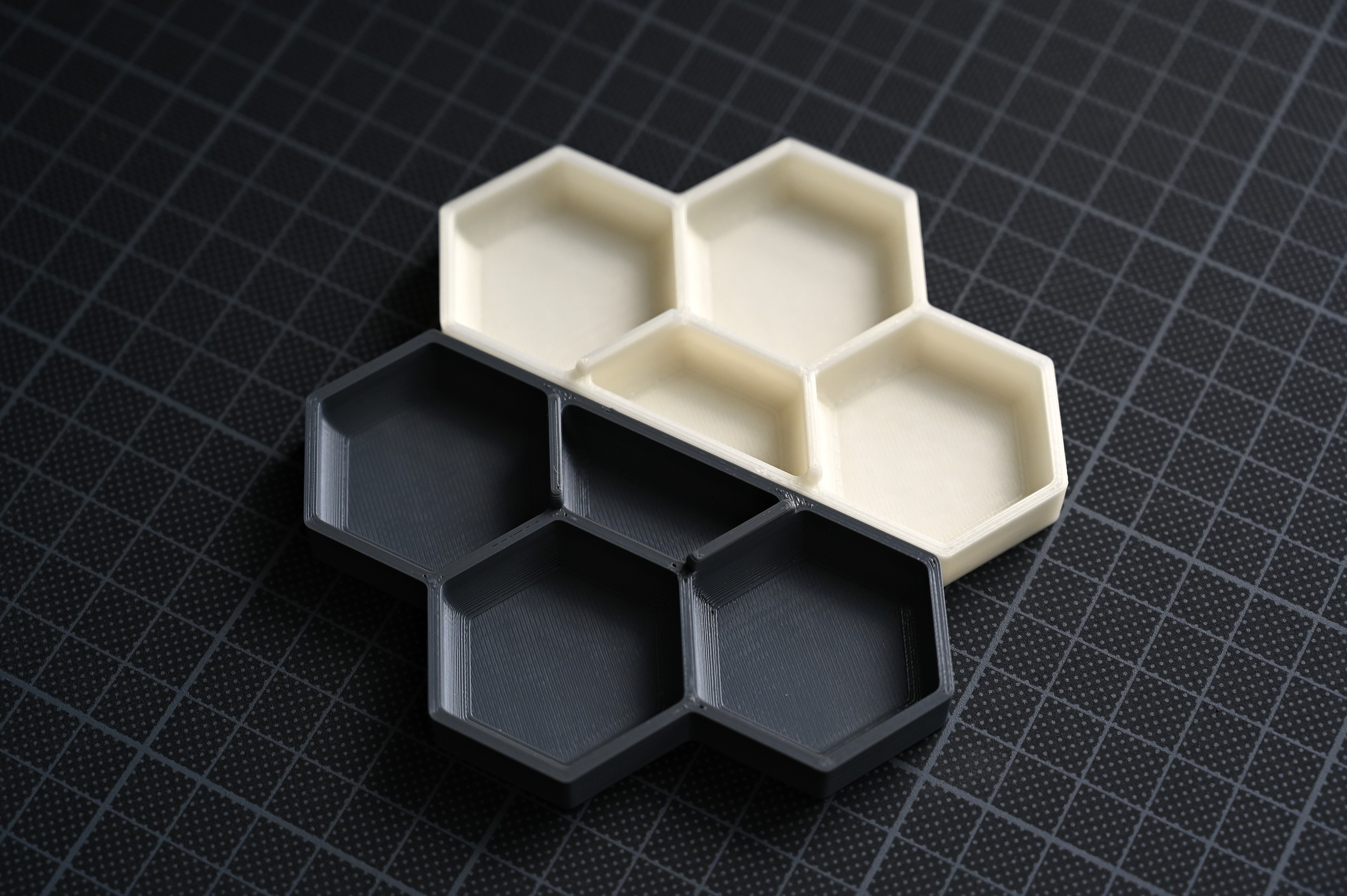 Small Stackable Multi Tray by Bubbleology | Download free STL model ...