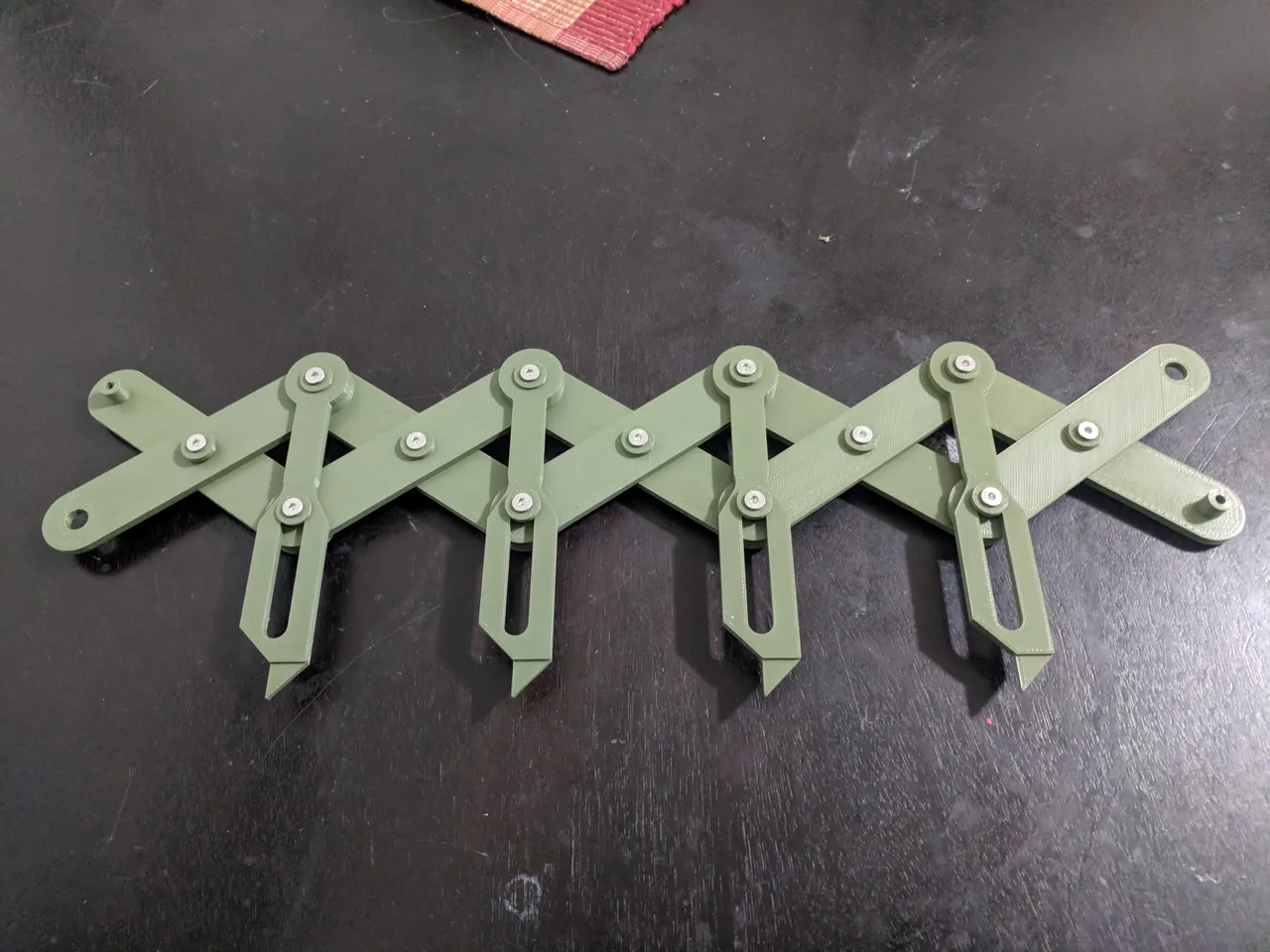 Expandable Equal Space Divider by Dsk001 | Download free STL model ...