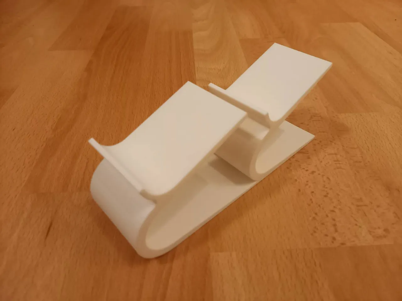 Dual Xbox controller holder / stand by Repoholy | Download free STL ...