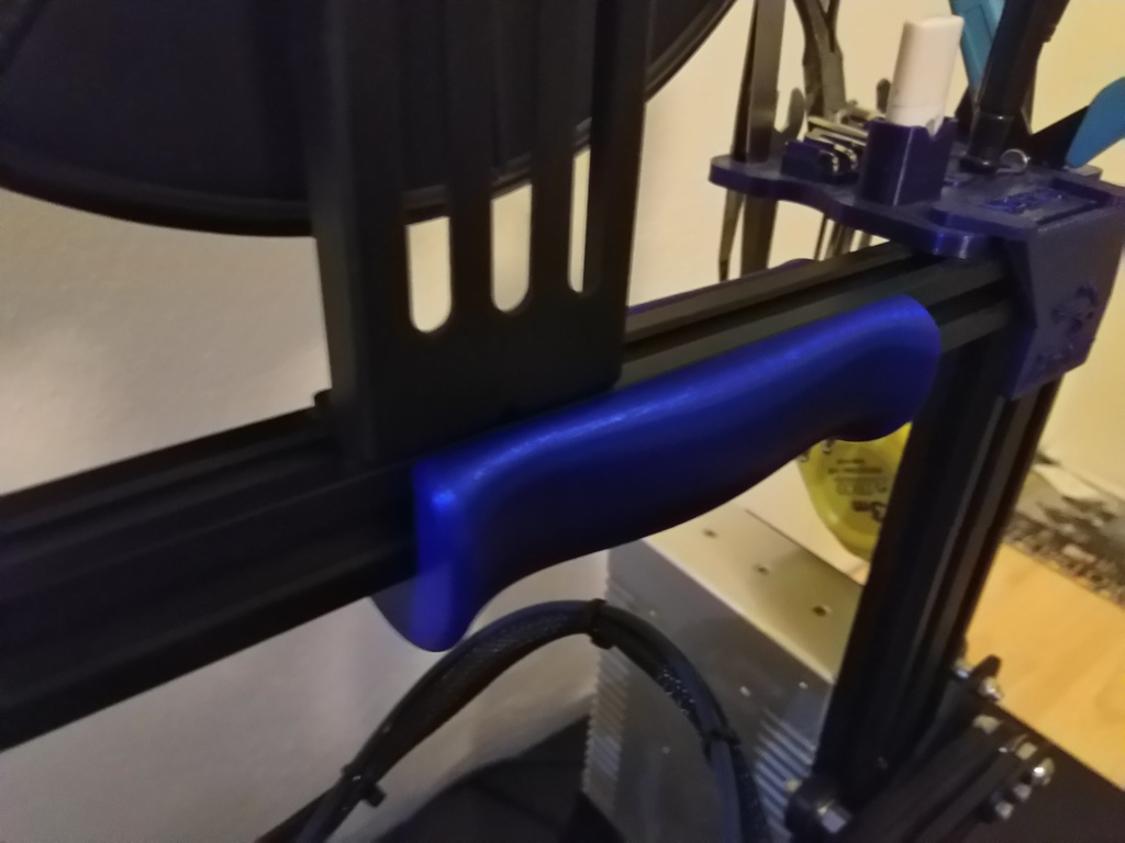 Carry handle for Creality Ender3, CR10, etc by Tomaskom | Download free ...