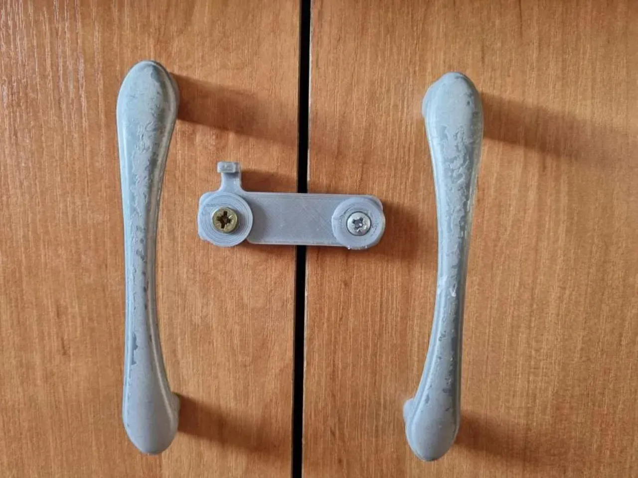 Child cabinet safety lock by Taston | Download free STL model ...