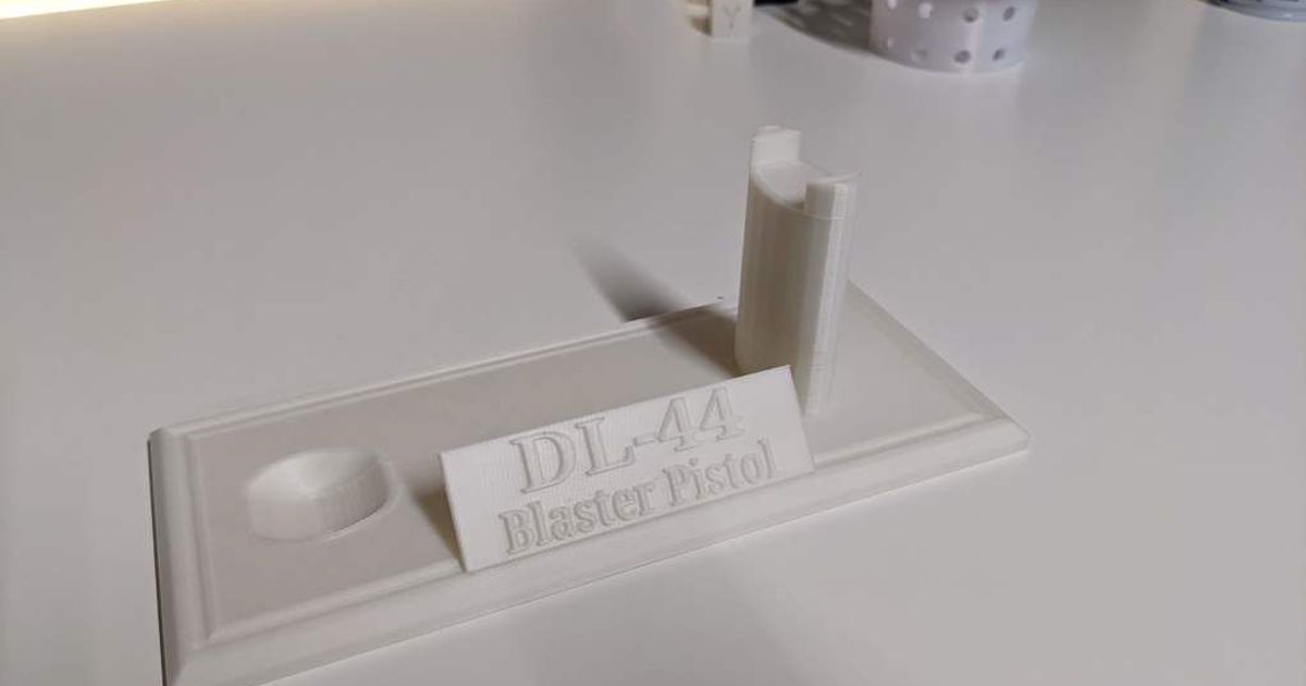 DL-44 Blaster Stand by RedBeard | Download free STL model | Printables.com