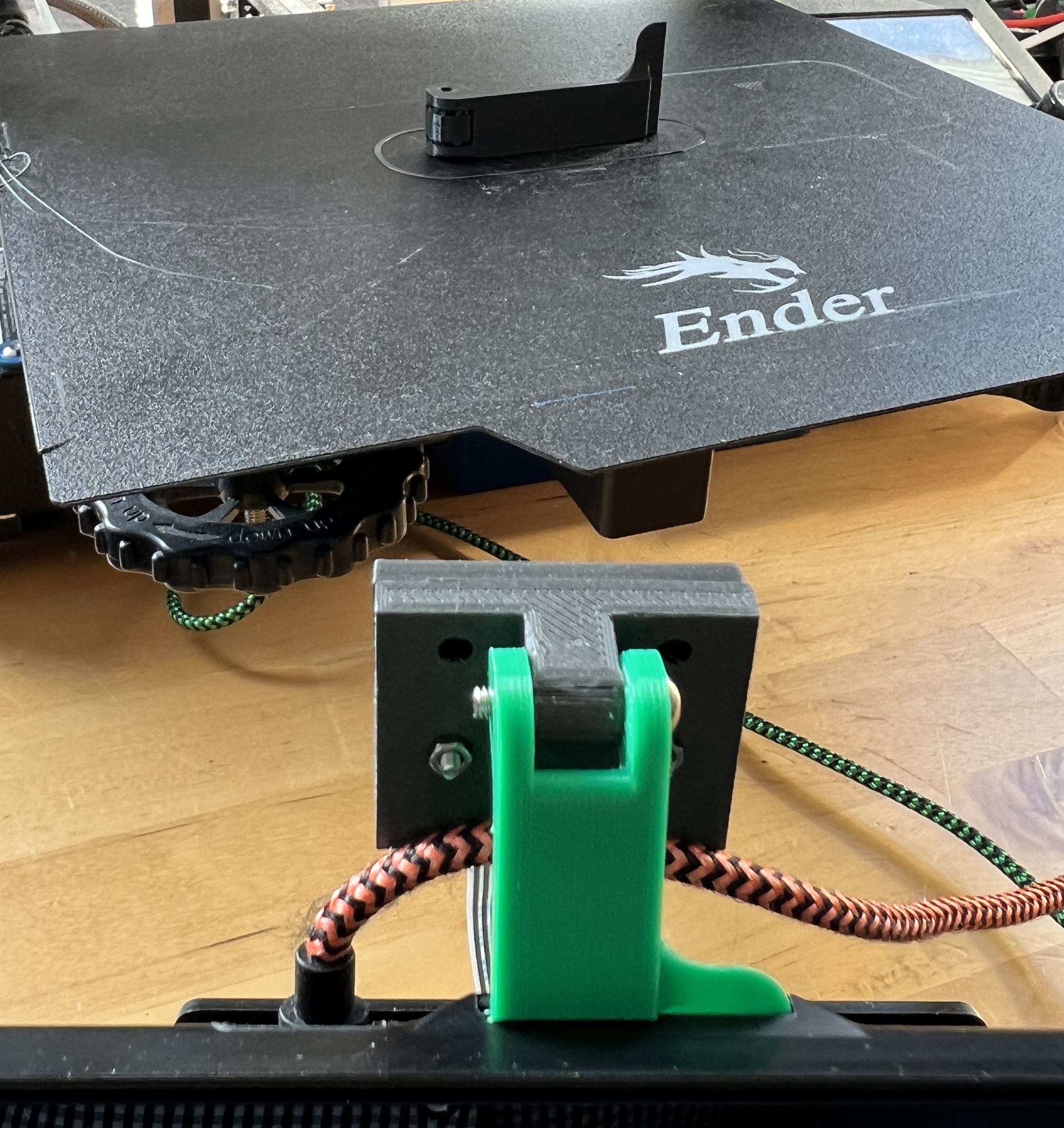 PiCam Holder for Pi-Touchscreen-Case by NeoHeldt | Download free STL ...