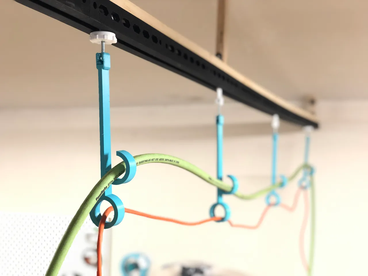 Ceiling Track System by Nate | Download free STL model | Printables.com