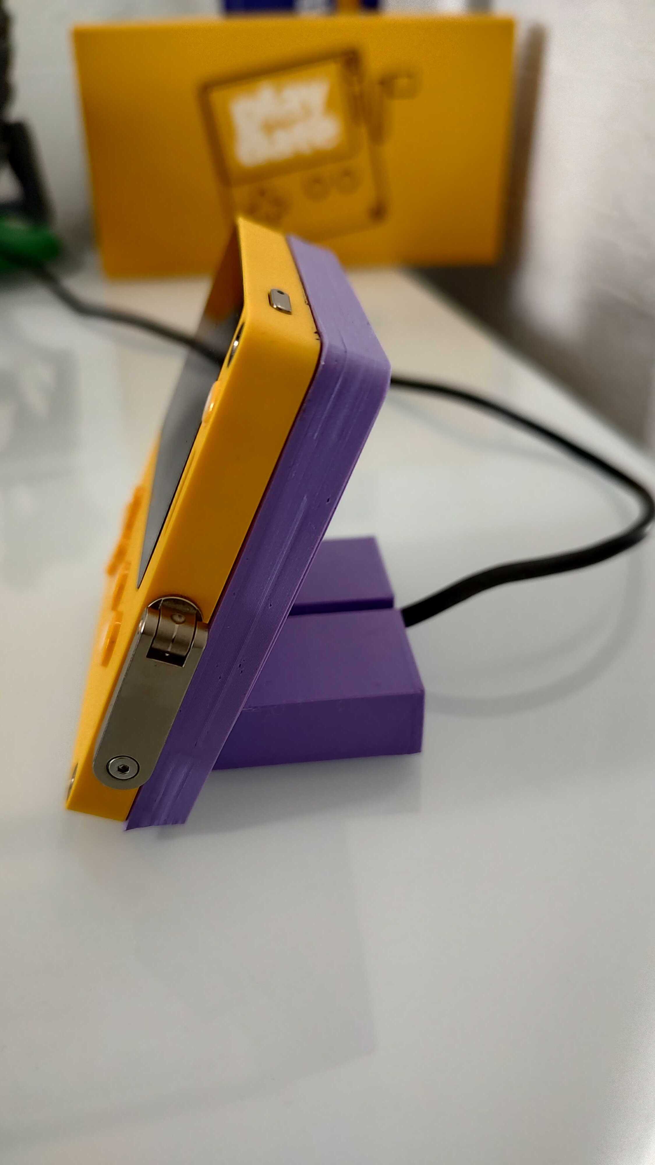 Playdate magnetic charging stand by tjjos | Download free STL model ...