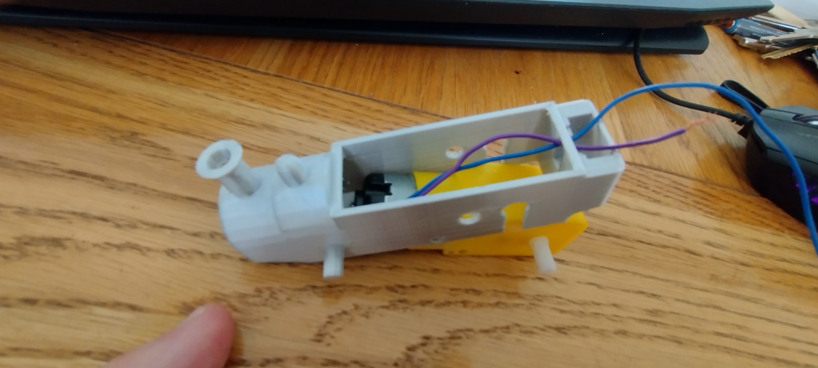 3D printable electric Ikea / Brio Train for wooden track by Pete Jensen ...