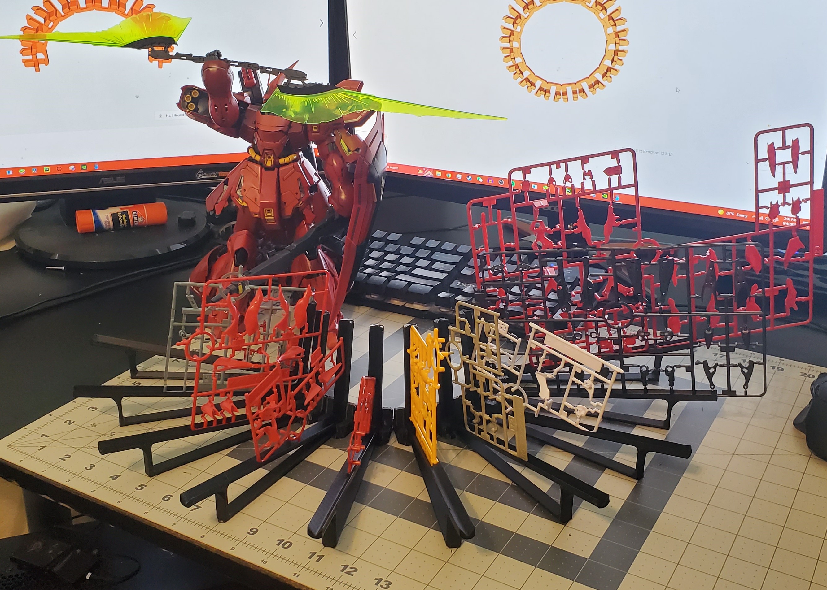 Modular Gunpla Plastic Model Runner Holder por PolymerOverland ...