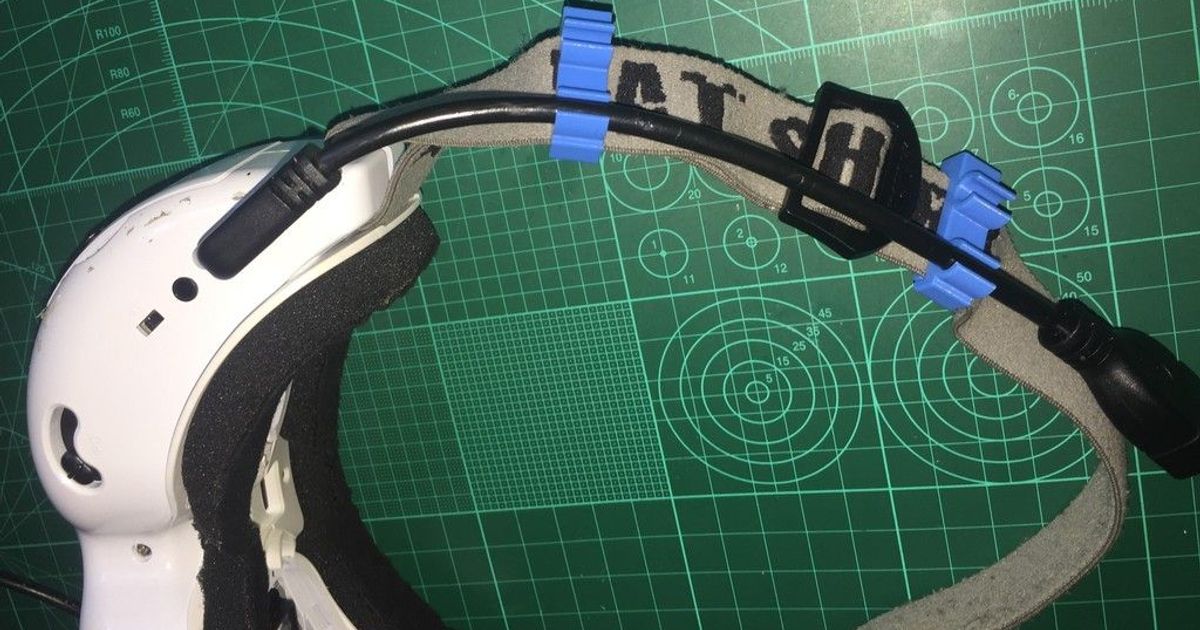 Fatshark HDMI cable Clip by Leapnlarry | Download free STL model ...