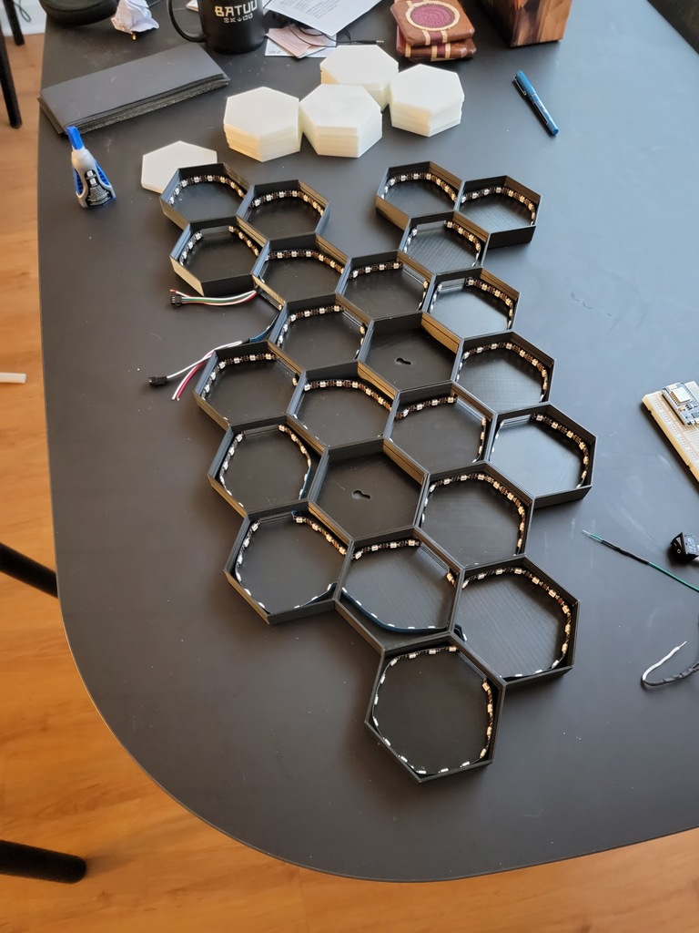 Customizable Hex Wall Lamp by Nitrocubane | Download free STL model ...