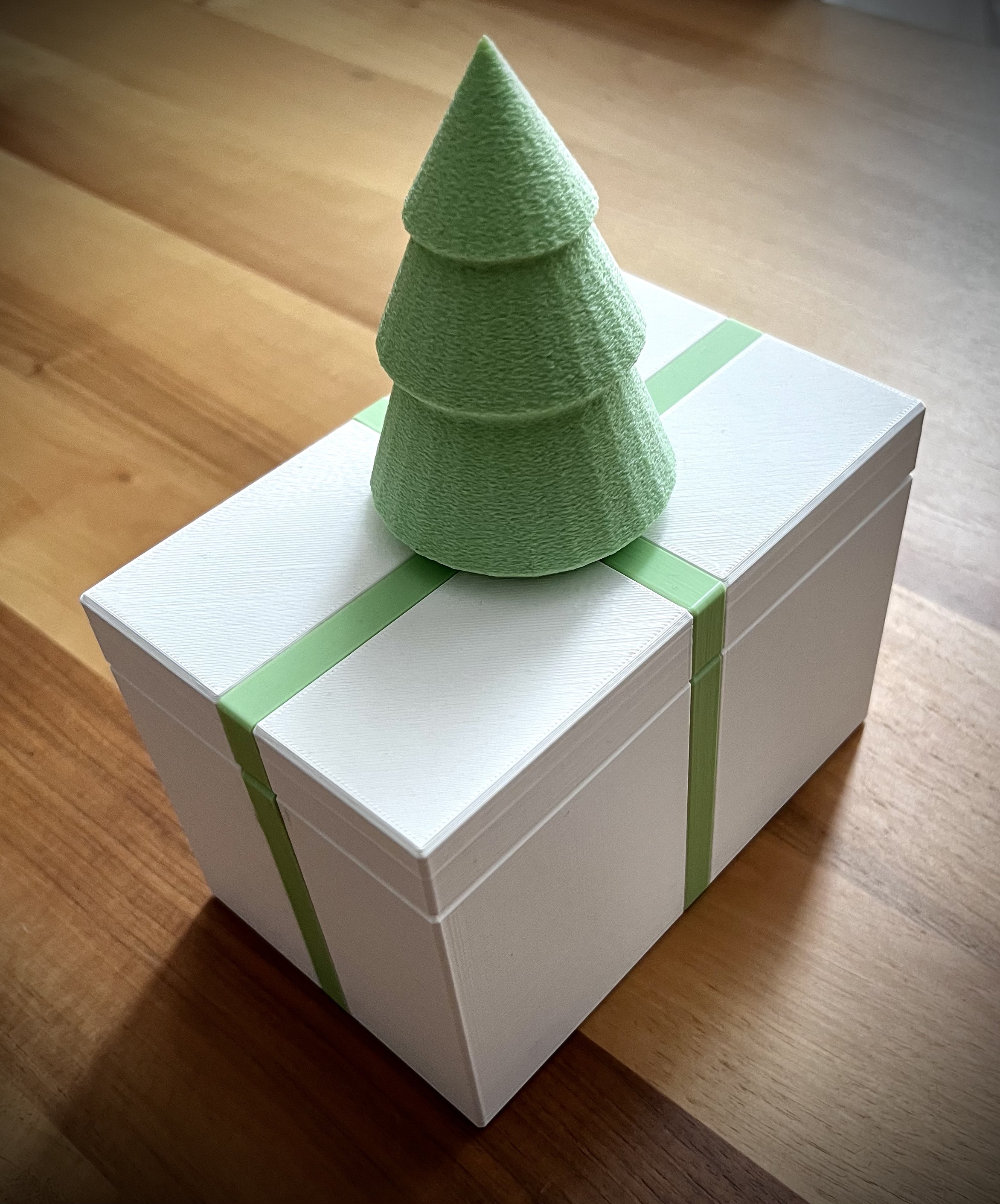 Toppers for 3D Printy Boxes (gift box & other Twist lock boxes) por ...