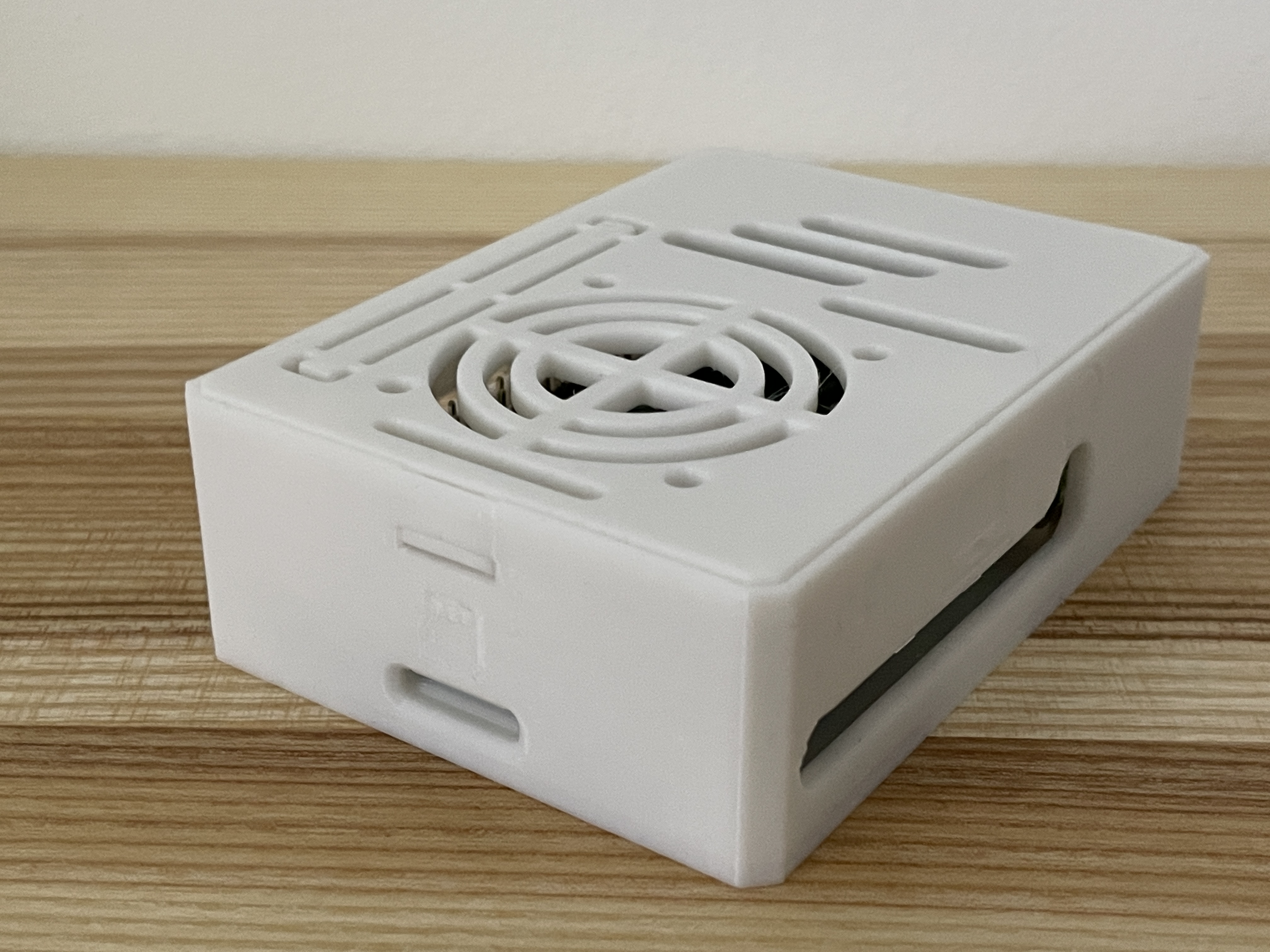 Raspberry Pi 4 Compact Enclosure by WikiZell | Download free STL model ...