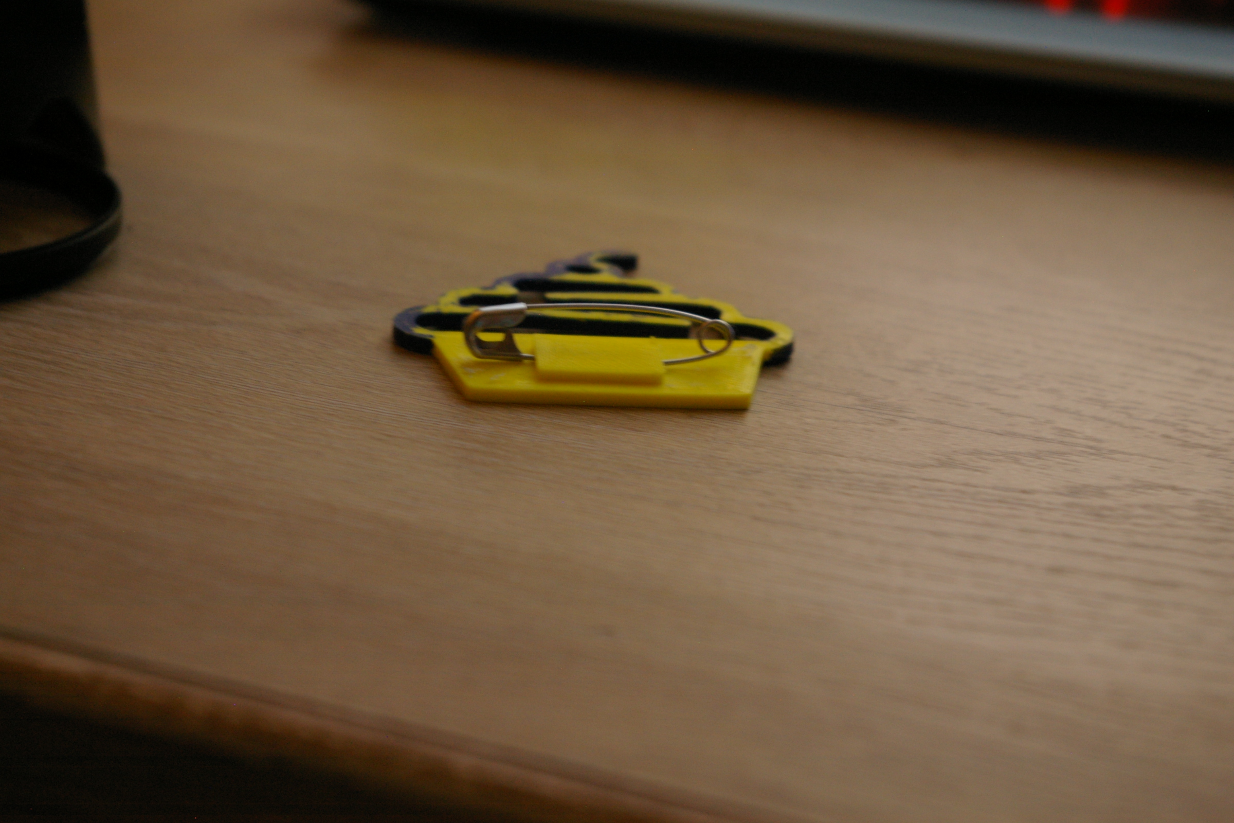 Safety pin Holder by pilotakeksz | Download free STL model | Printables.com