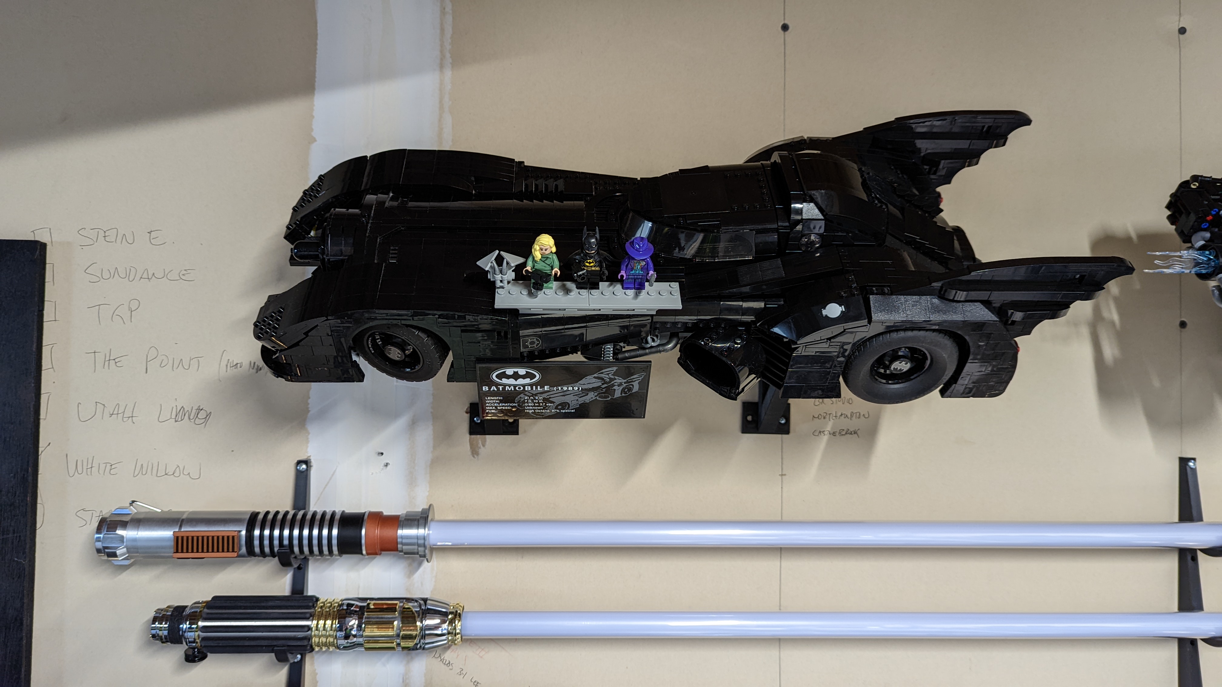 Lego 1985 Batmobile Wall Mount by RedBeard | Download free STL model ...