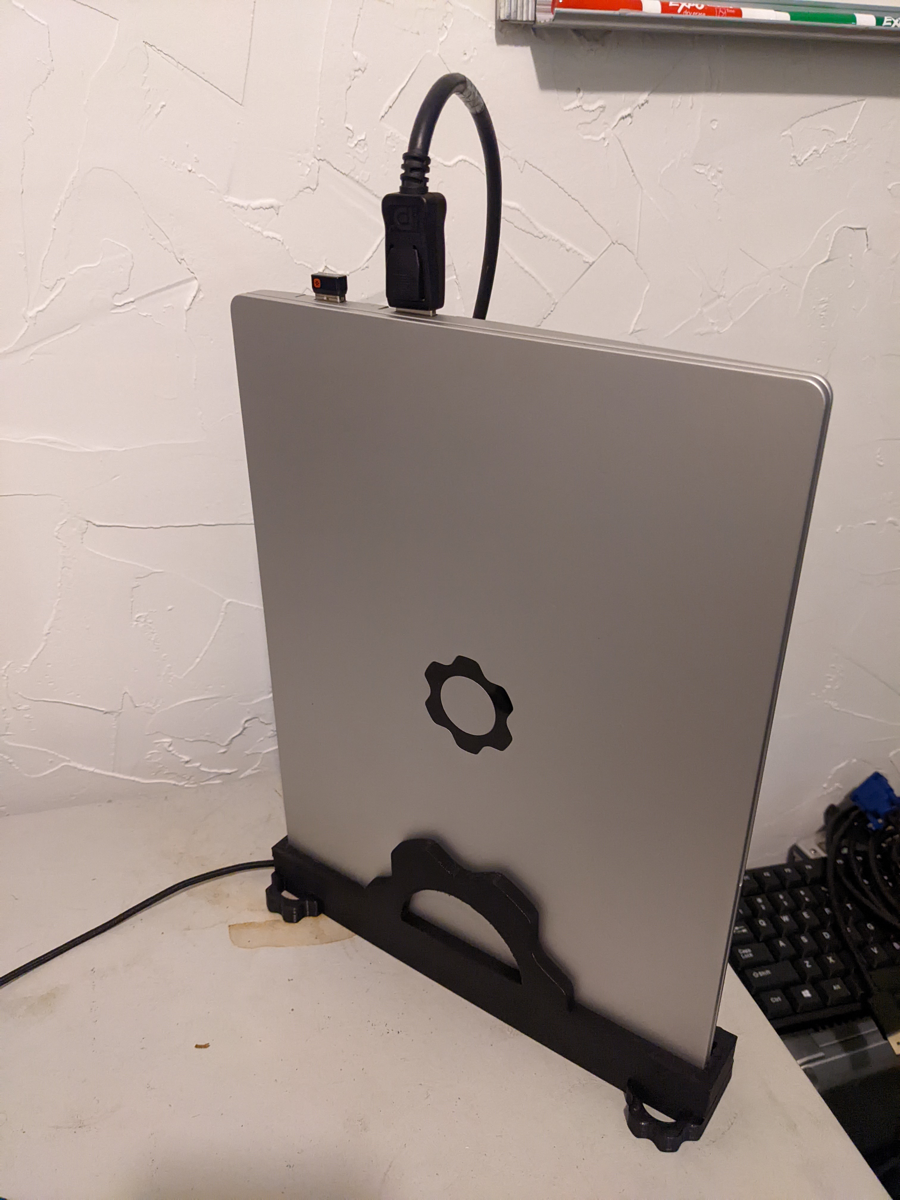Framework Laptop Side stand by Matt H | Download free STL model ...