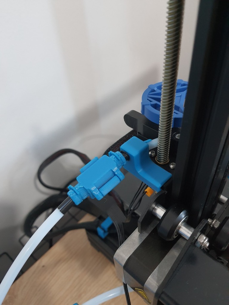 Ender 3 filament guide with 6mm tube by fknCobra | Download free STL ...