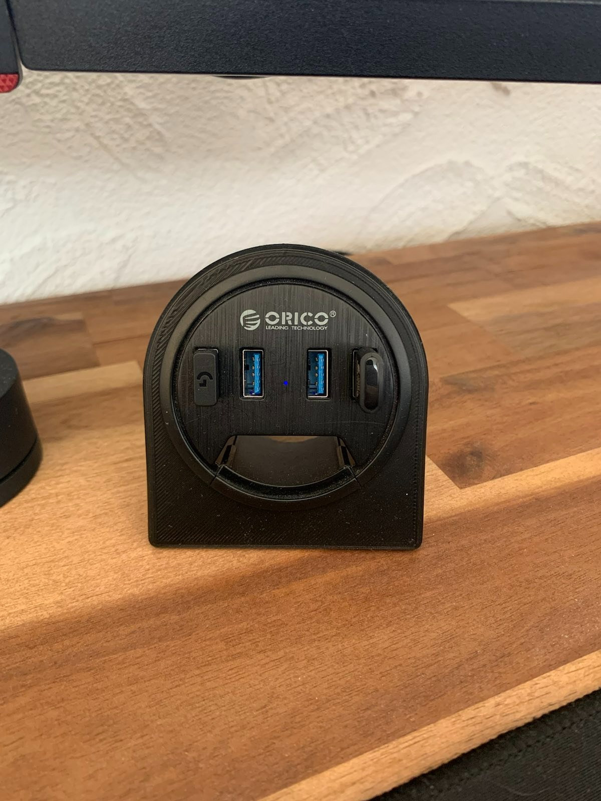 USB Table Hub by Emely | Download free STL model | Printables.com