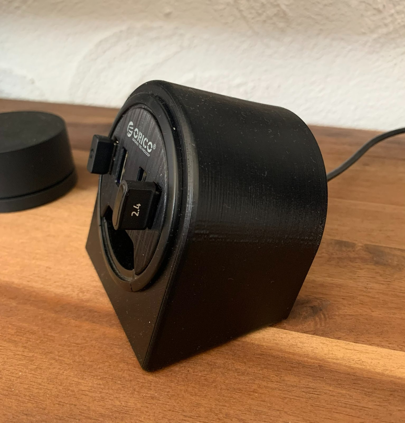 USB Table Hub by Emely | Download free STL model | Printables.com