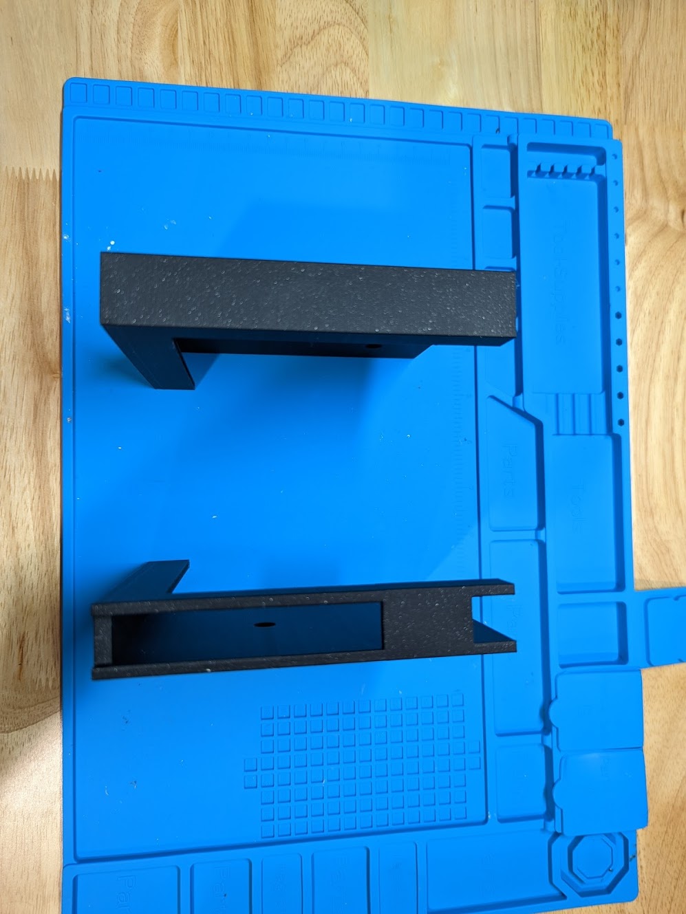 Surface Pro wall mounting mod and cable mod Remix of Gerbert89's mount ...