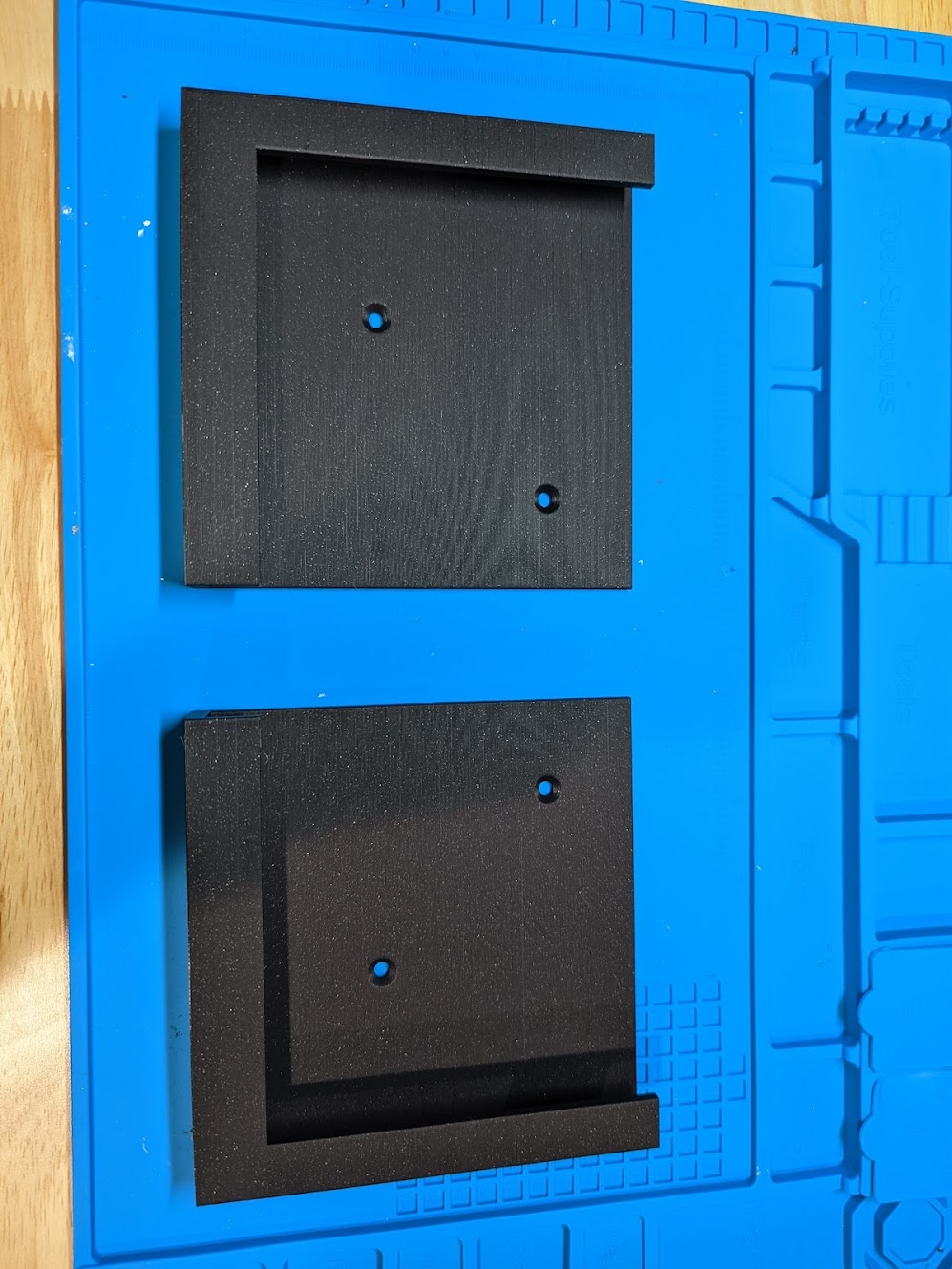 Surface Pro wall mounting mod and cable mod Remix of Gerbert89's mount ...