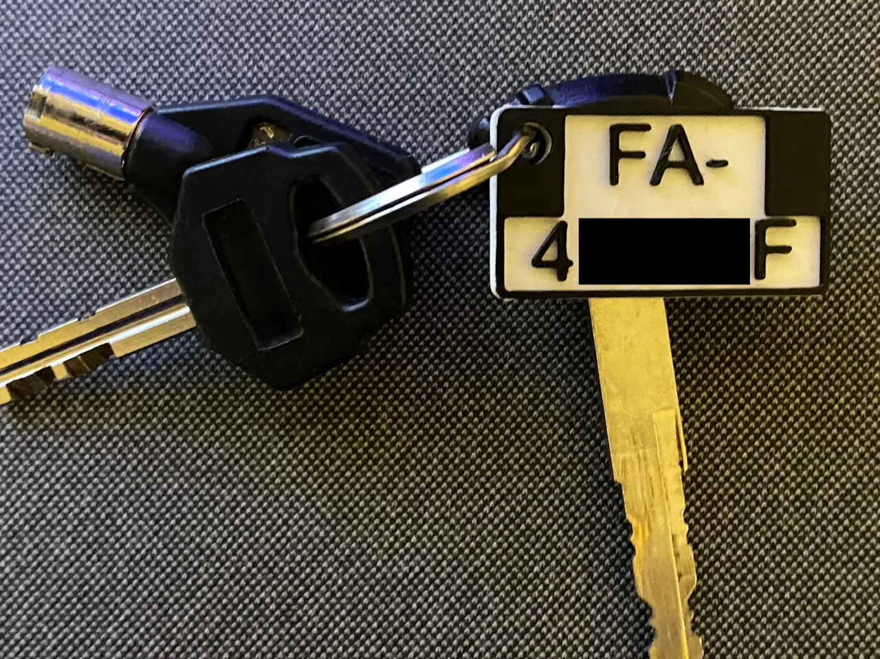 Numberplate Motorcycles Keyring by NotBenjamin | Download free STL ...