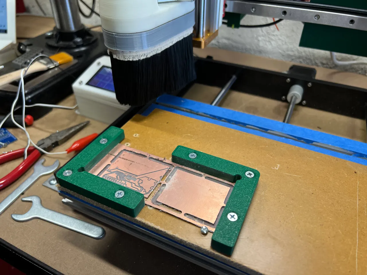 500w Spindle Dust Shoe - Magnetic and Flush Mount version by djos_1475 ...