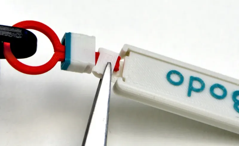 Dangletag, customizeable tiny name tag by Bodo | Download free STL ...