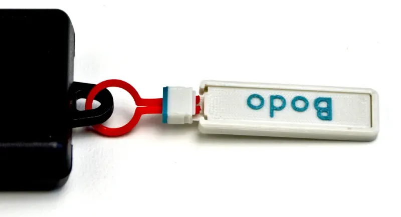 Dangletag, customizeable tiny name tag by Bodo | Download free STL ...