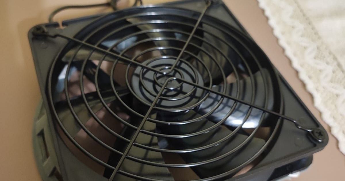 Mac Mini Bottom Summer Edition with 140 mm fan por Nanotech76 ...