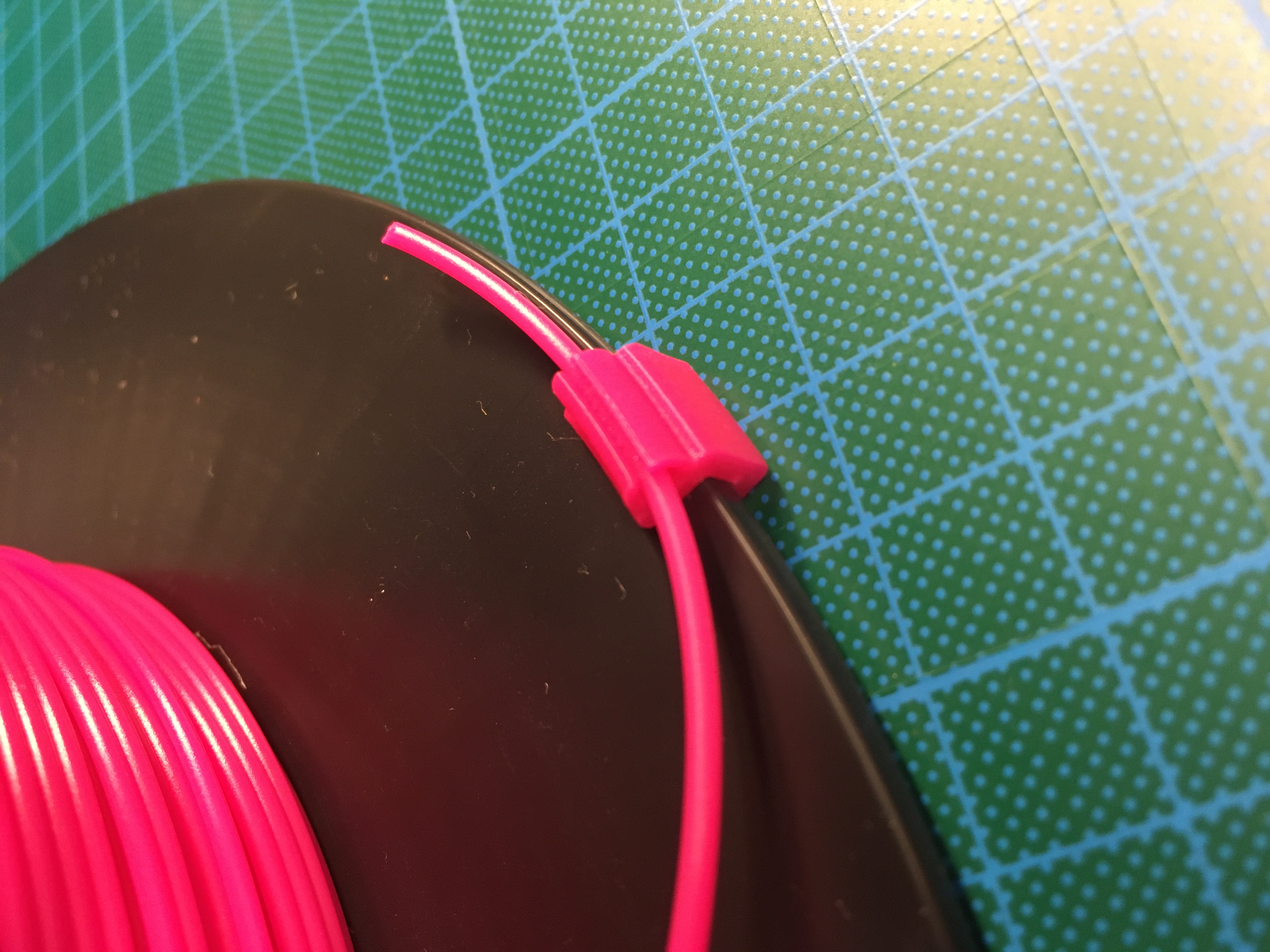 Filament Clip for 3DJake's ecoPLA 1 Kg filament spools by ...