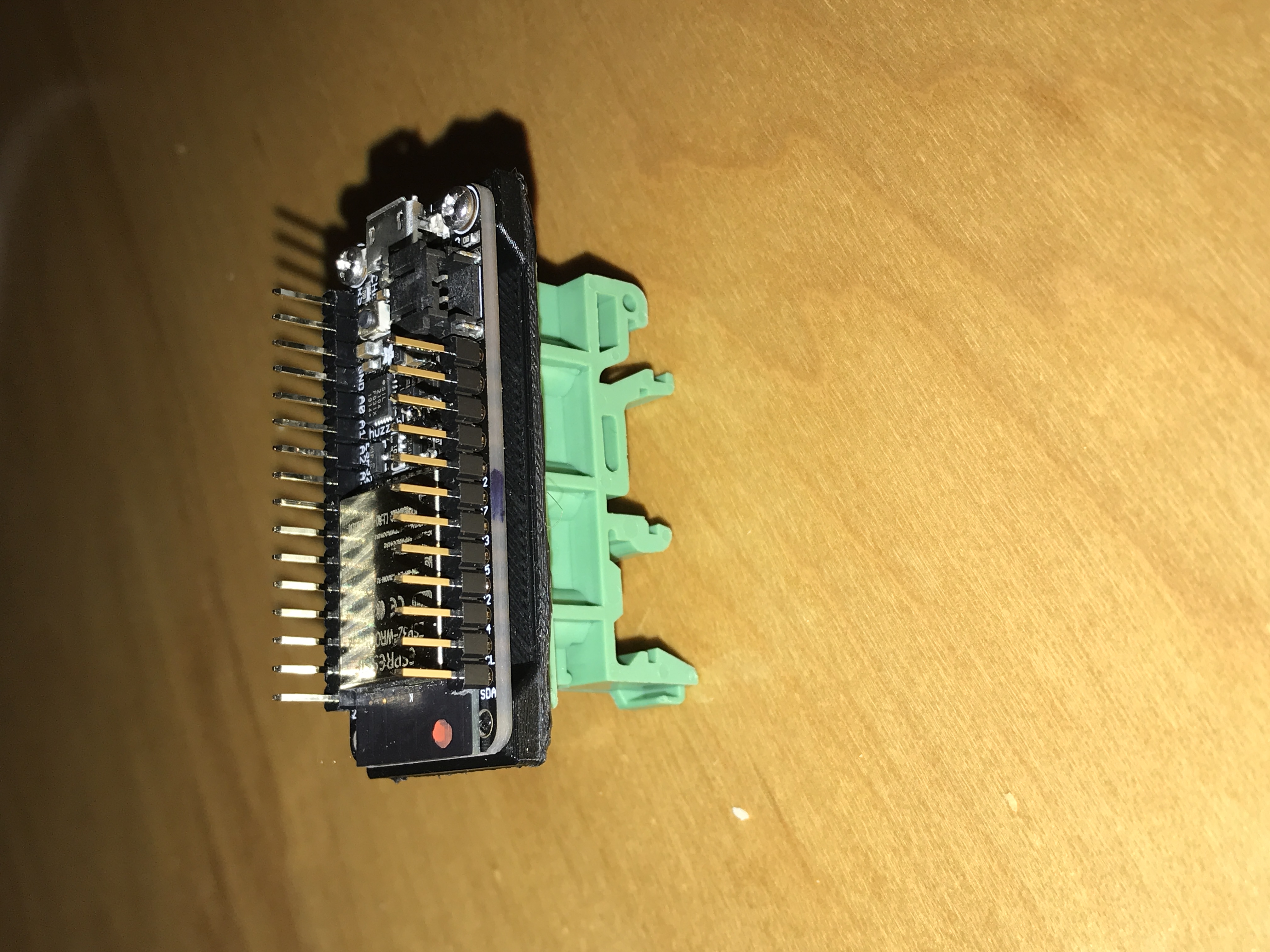 ESP32 Adafruit Feather DIN Rail mount by kmor | Download free STL model ...