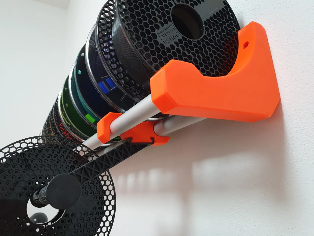 Filament Wall Rack with Spool Holder by Pomi | Download free STL model ...