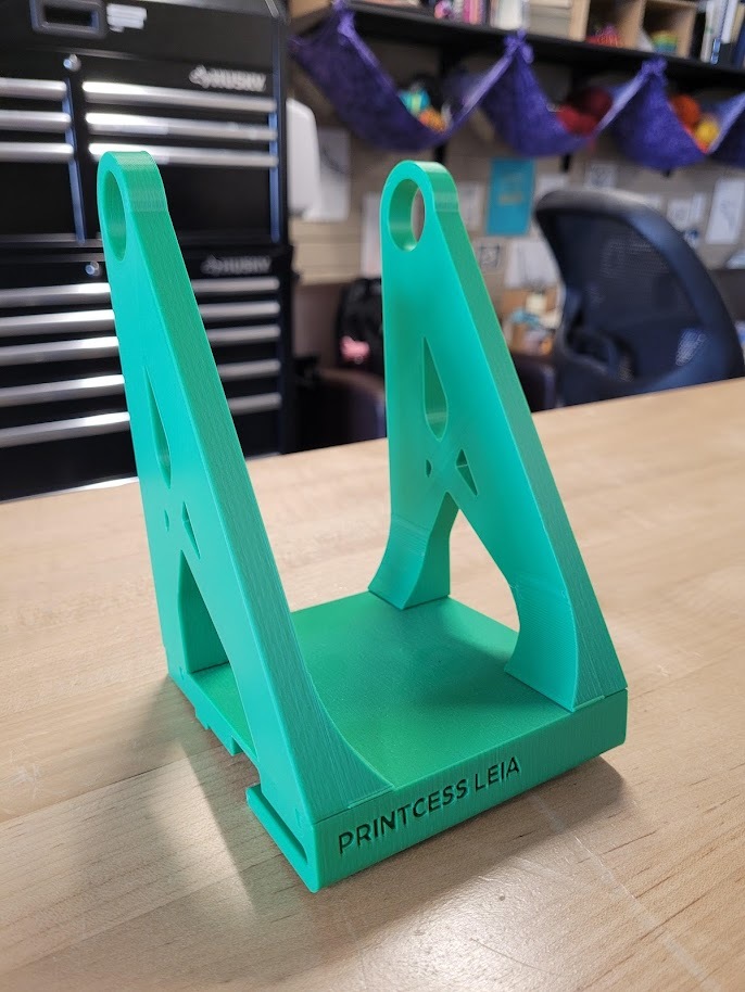 Flashforge Creator Pro Upright Spool Holder by CSUM Makerspace ...