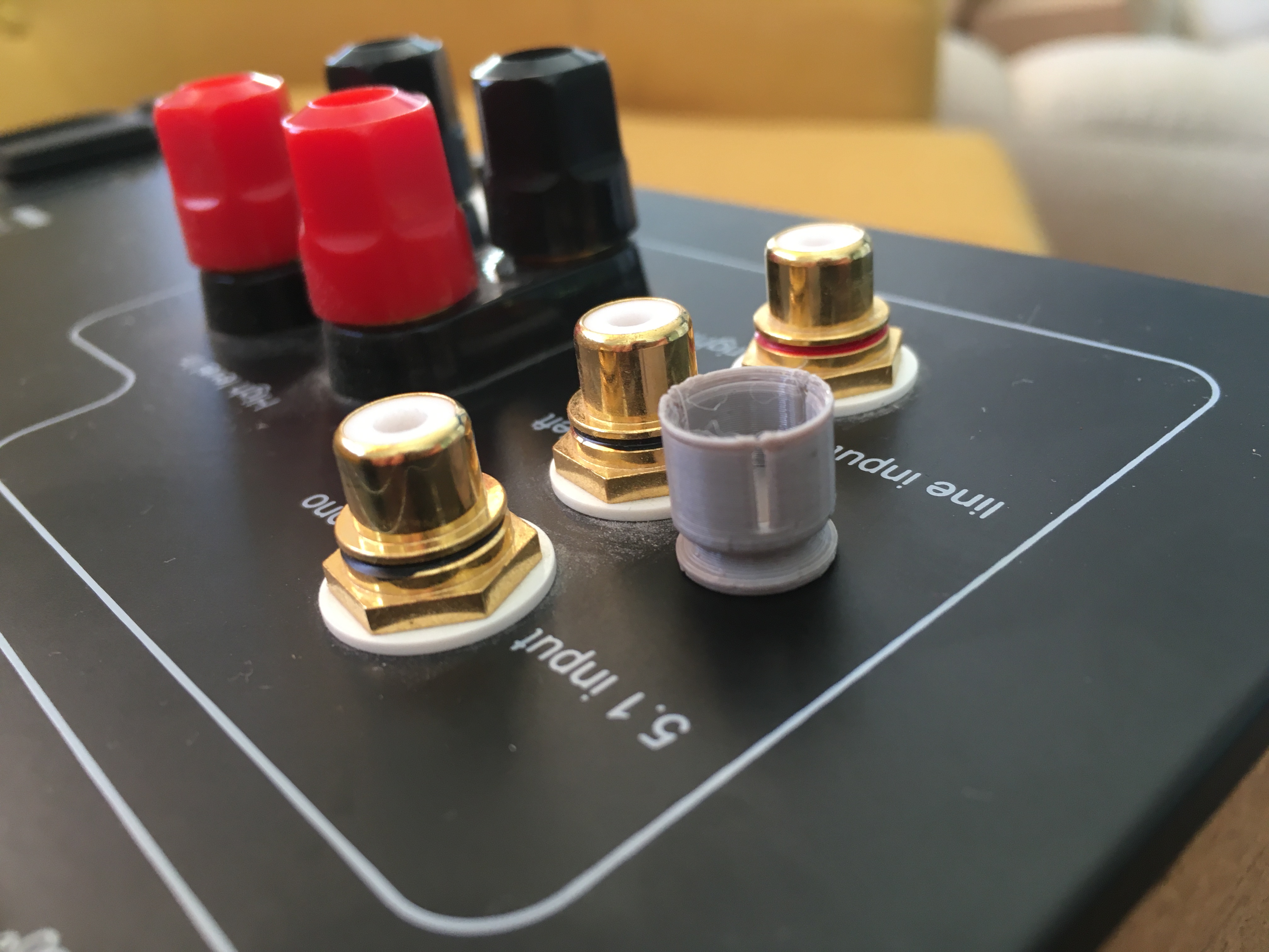 RCA dust cap - for cinch audio cable by Alexander | Download free STL ...